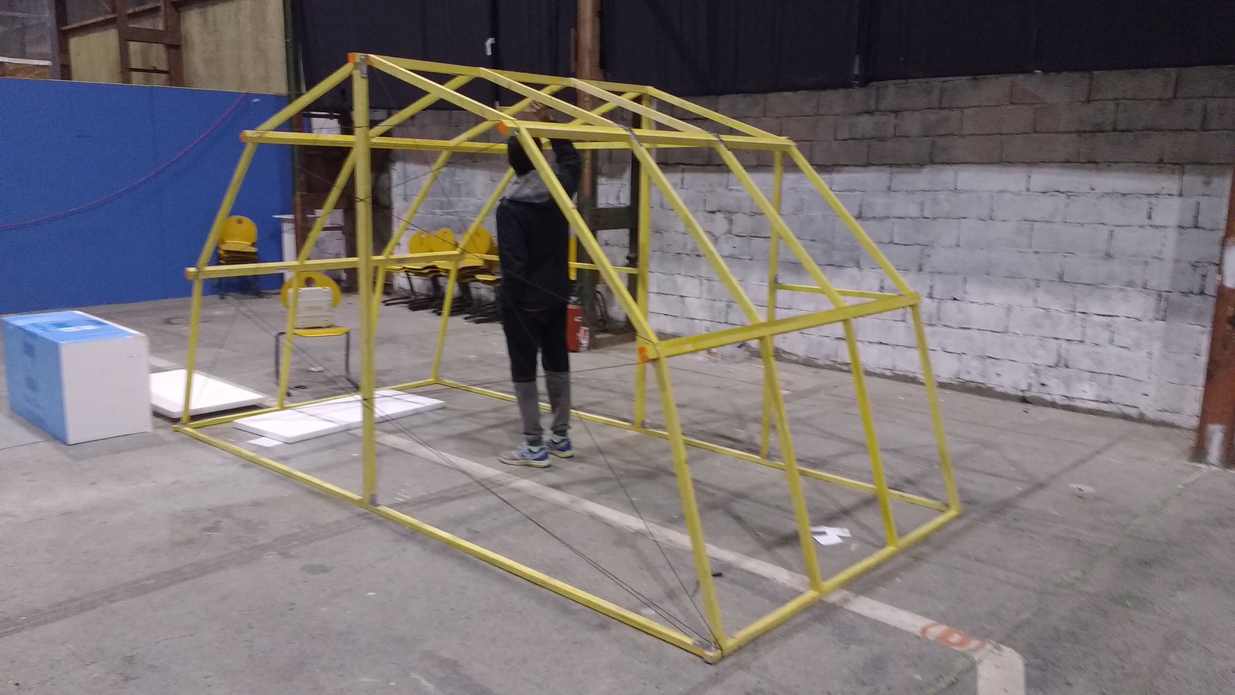 Tiny House (Arch) for Homeless People - Instructables