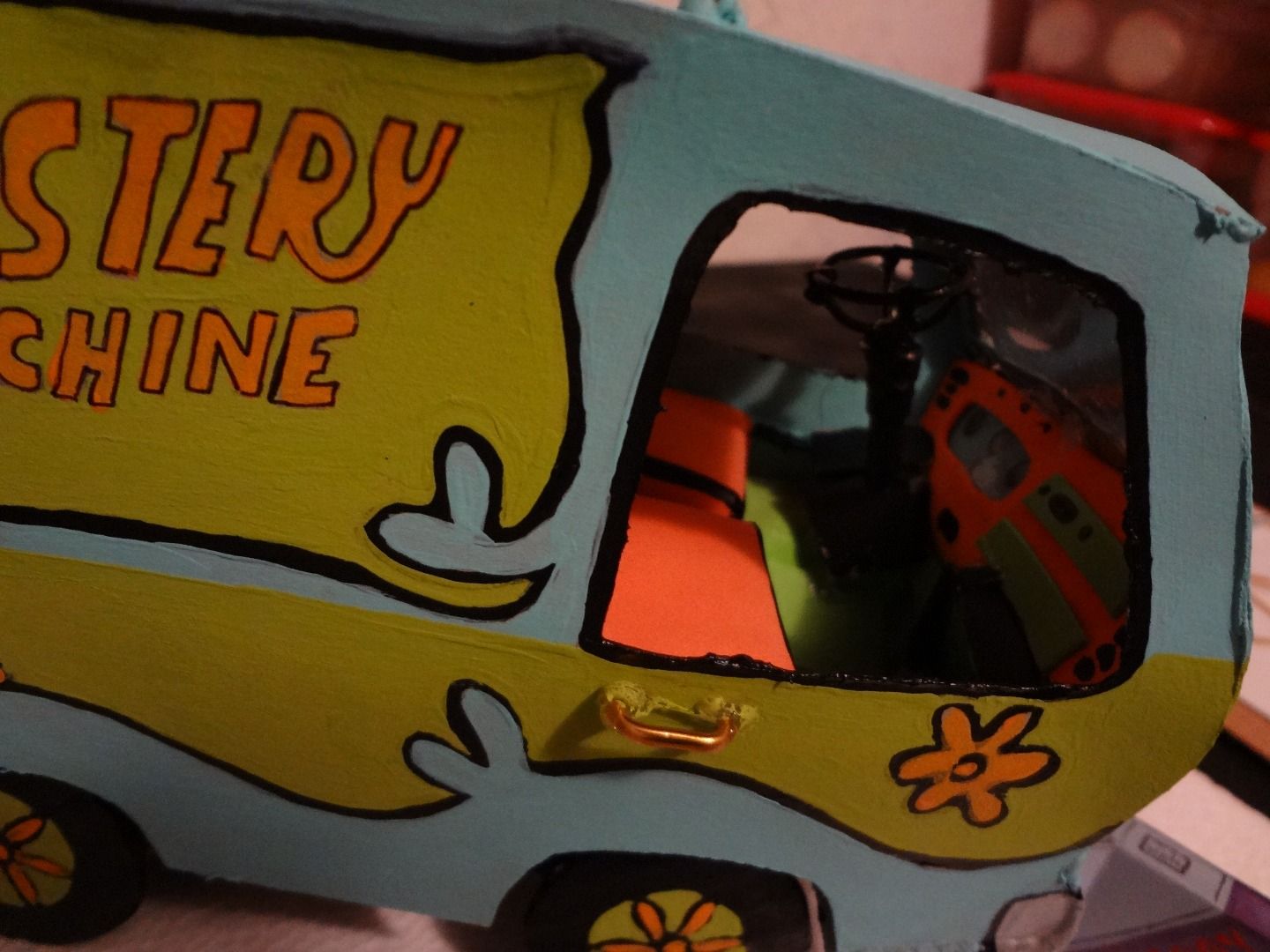 Scooby Doo Cardboard Electric Mystery Machine : 5 Steps - Instructables