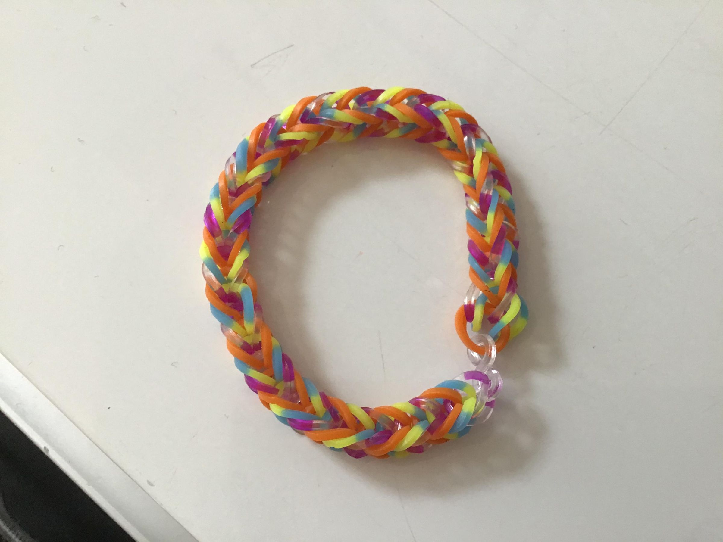 Rainbow Loom Fishtail : 6 Steps (with Pictures) - Instructables