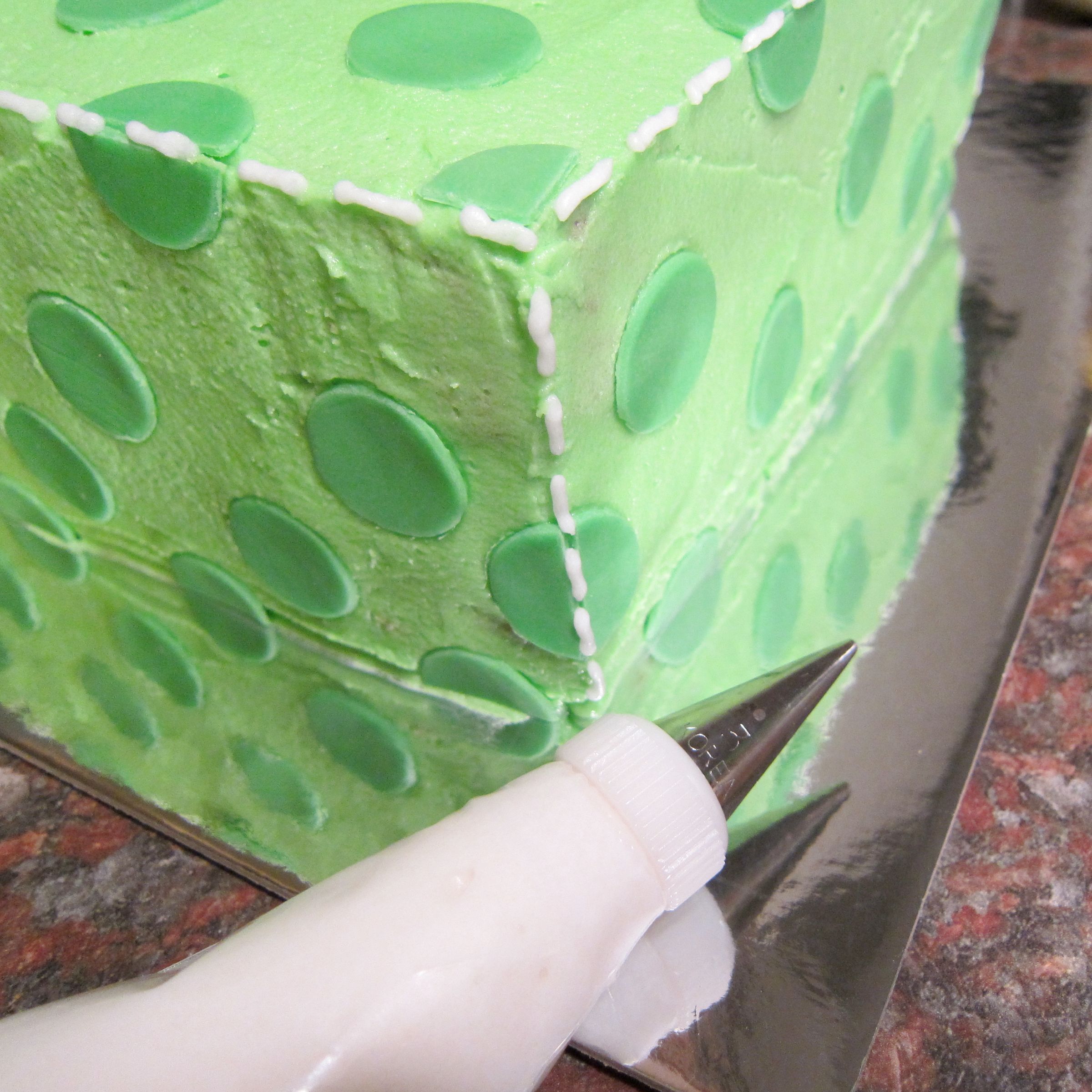 Cut the Rope Cake : 4 Steps (with Pictures) - Instructables