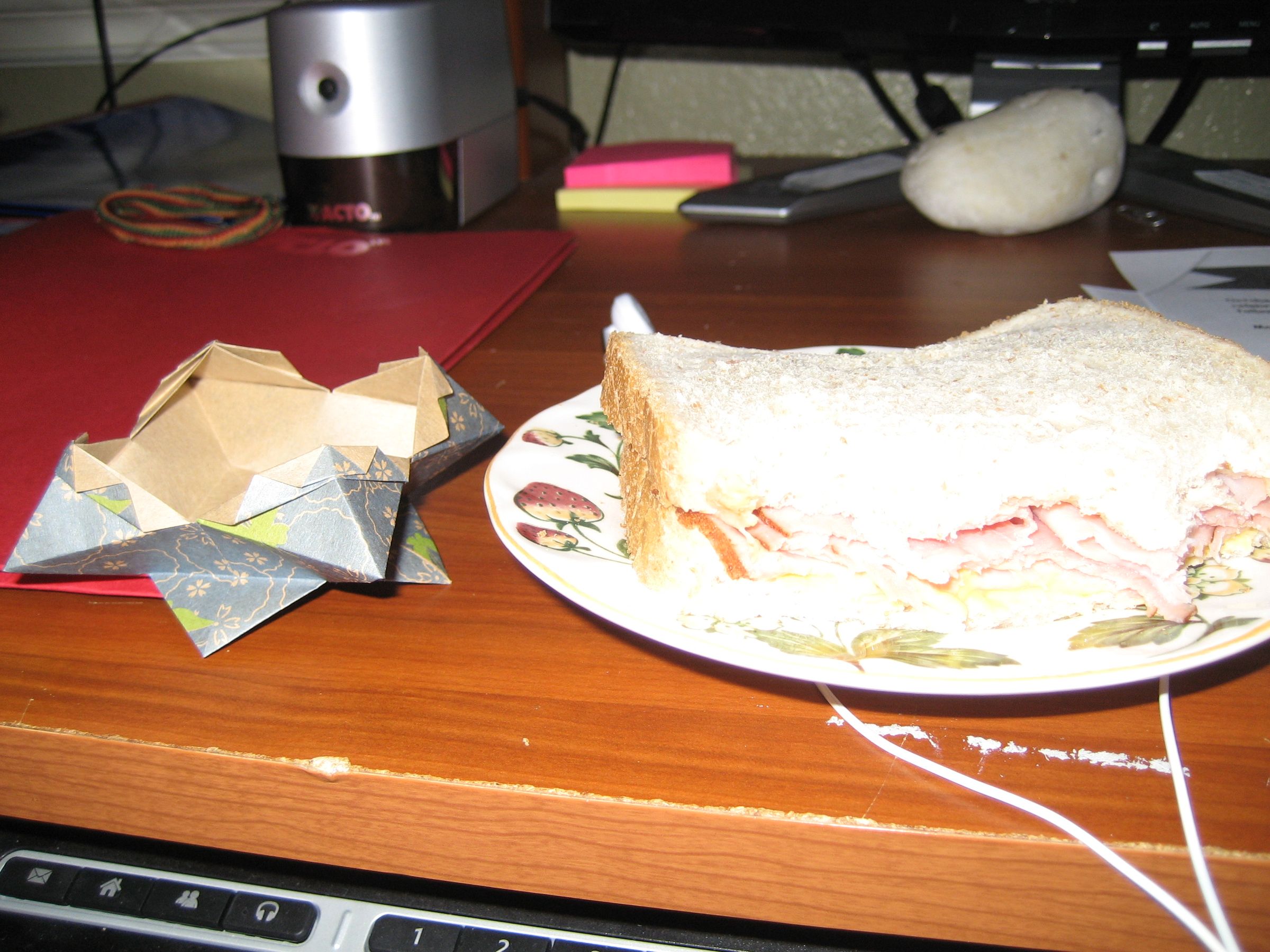 A Fancy Origami Box : 9 Steps - Instructables