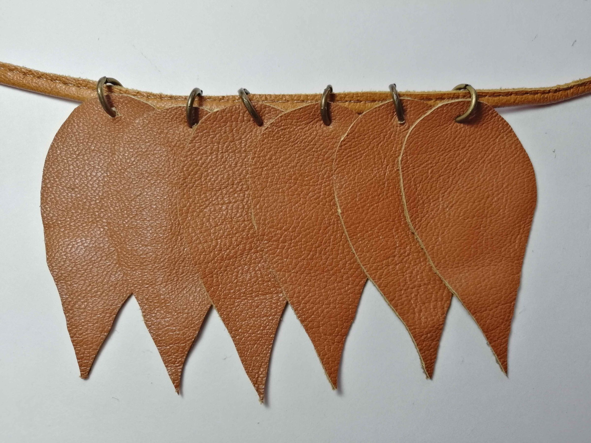 Leather Necklace Leaves Shape : 5 Steps (with Pictures) - Instructables