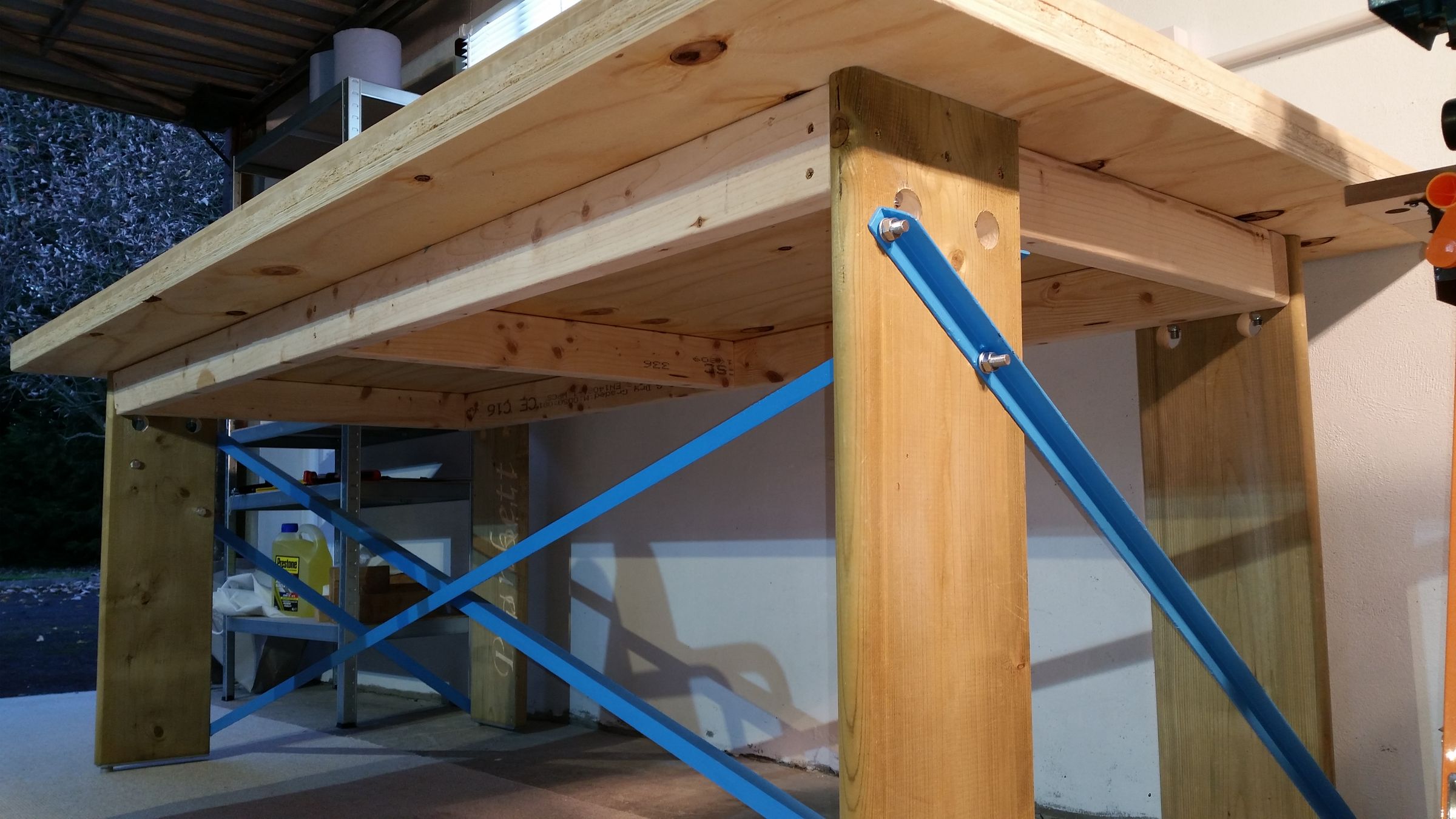 Very STURDY and Flat 4'x8' Workbench Table : 10 Steps (with Pictures ...