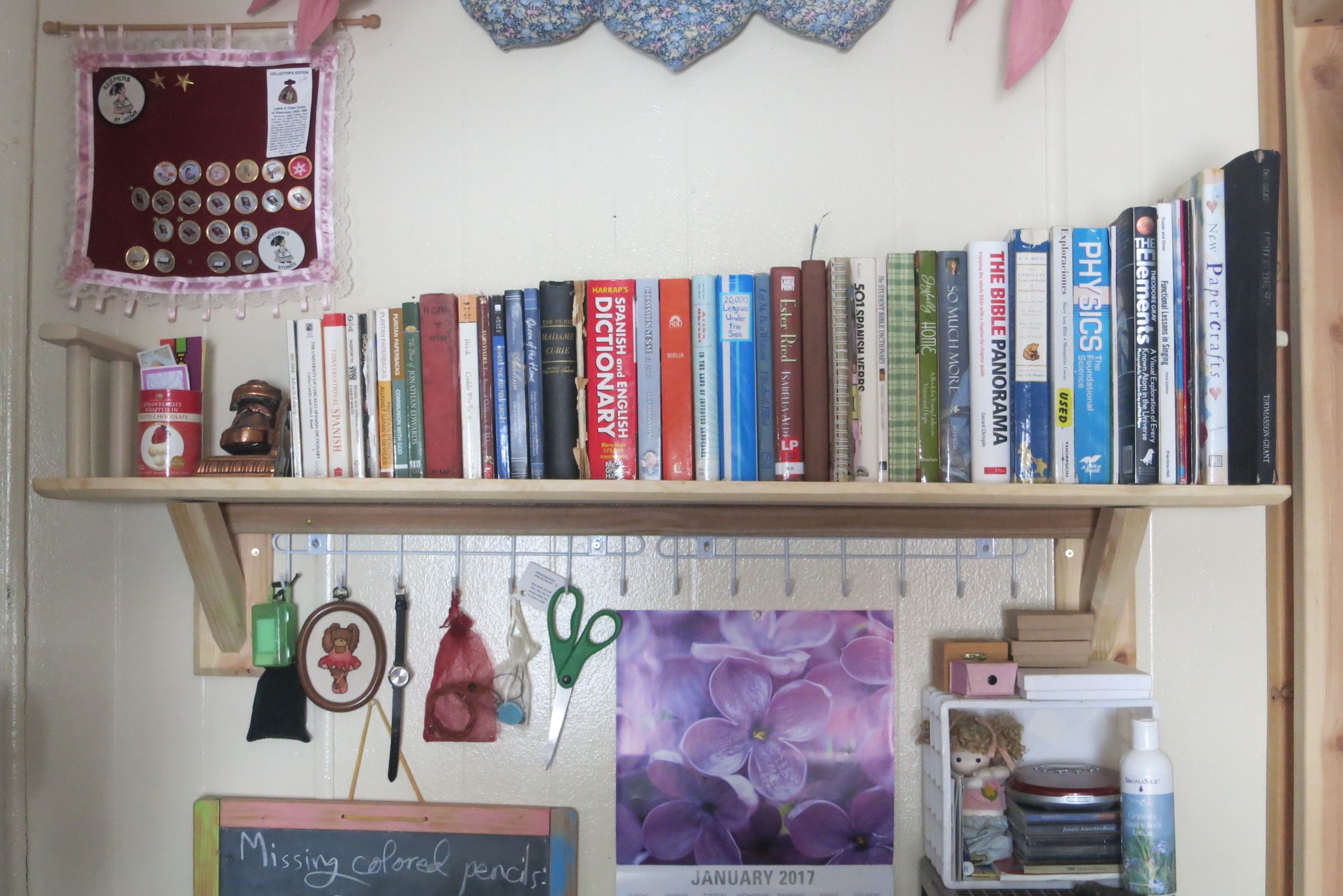 Simple Wall-Mounted Bookshelf : 8 Steps (with Pictures) - Instructables