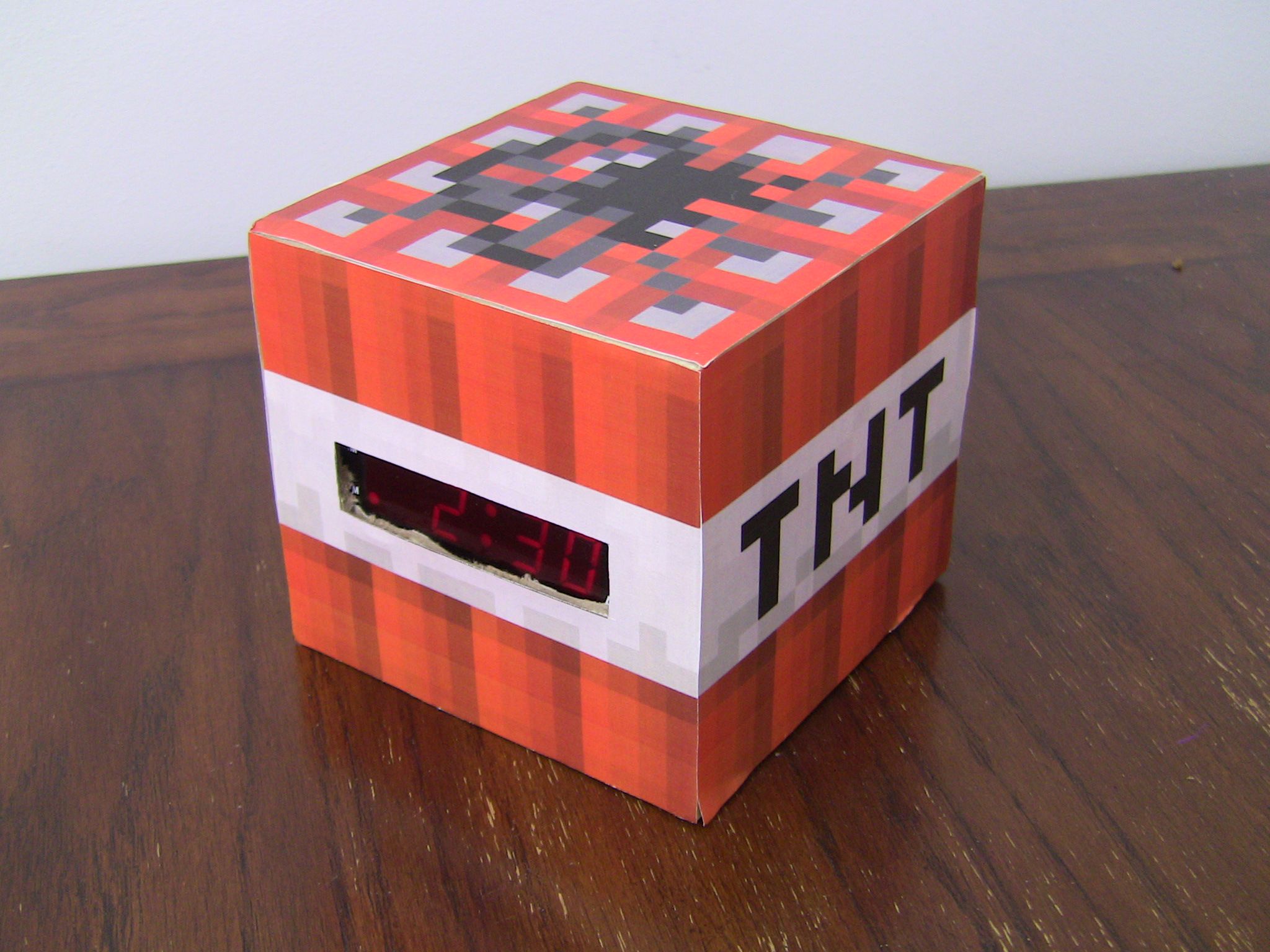 Minecraft TNT Clock : 5 Steps (with Pictures) - Instructables