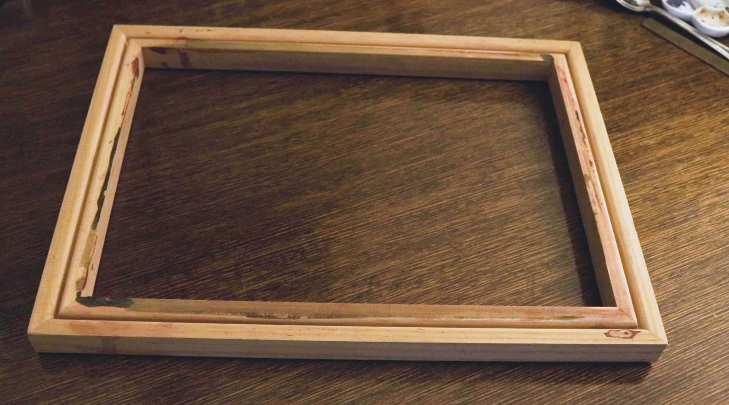 Fitting Mesh in a Screen Printing Frame : 7 Steps (with Pictures ...