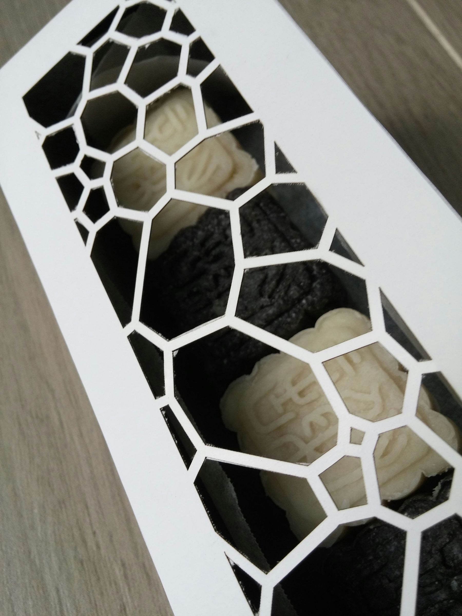Laser-cut Cardboard Gift Box With Template : 4 Steps (with Pictures ...