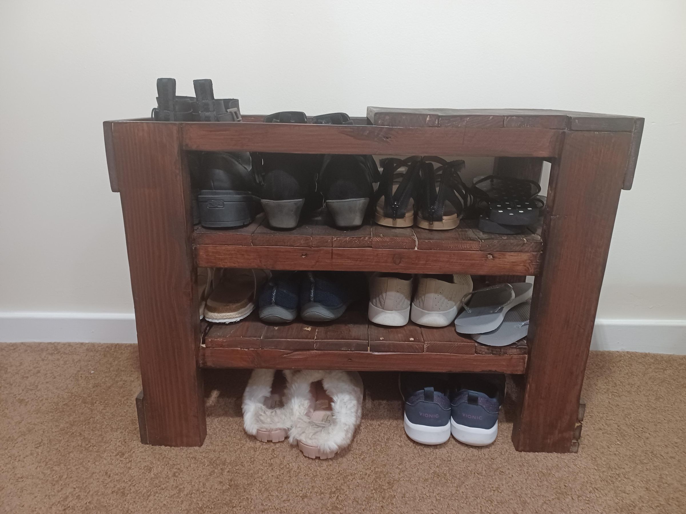Diy Elegant Pallet Shoebench : 8 Steps - Instructables