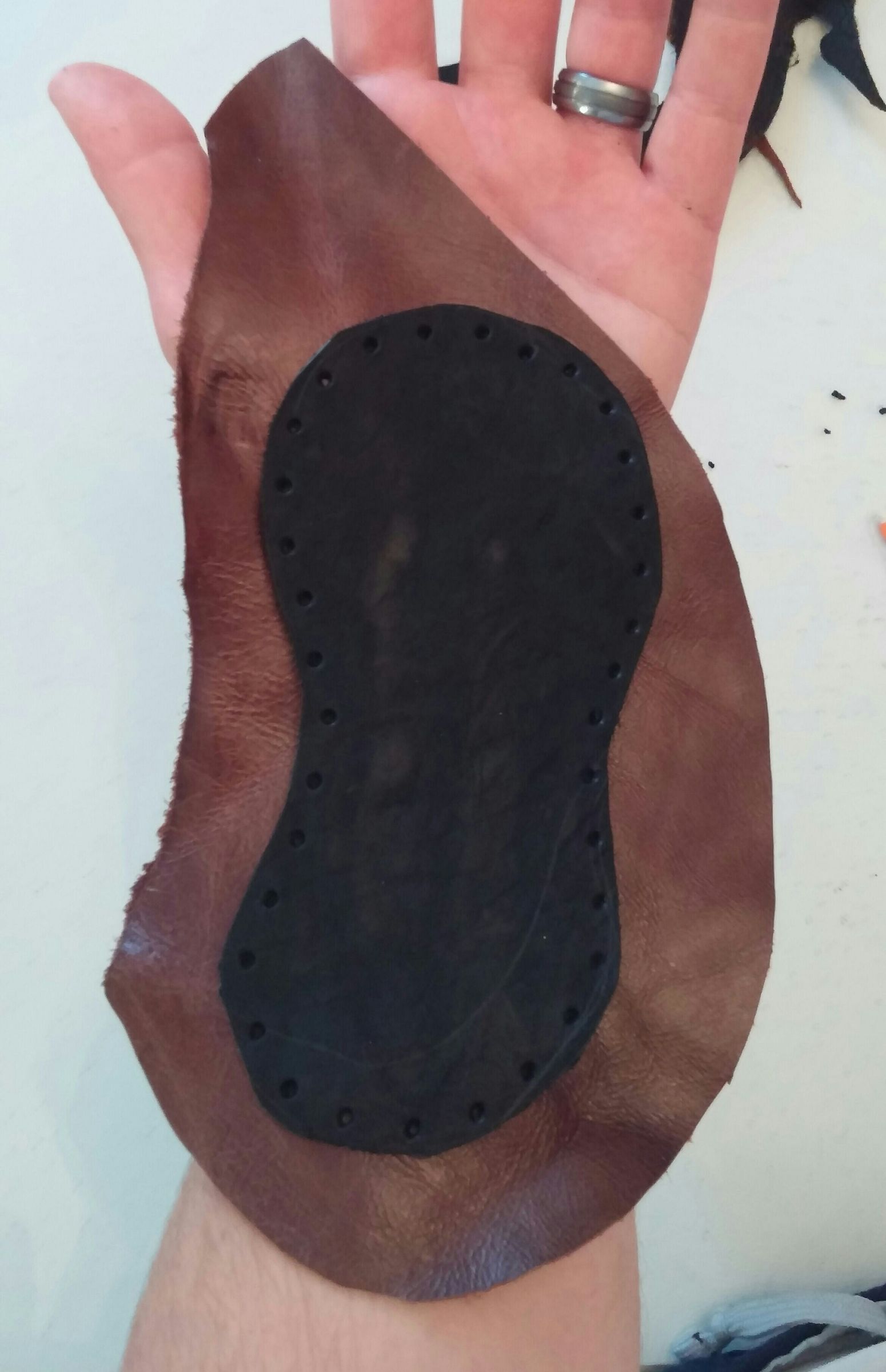 Archery Leather Armguard and Finger Tab : 8 Steps - Instructables