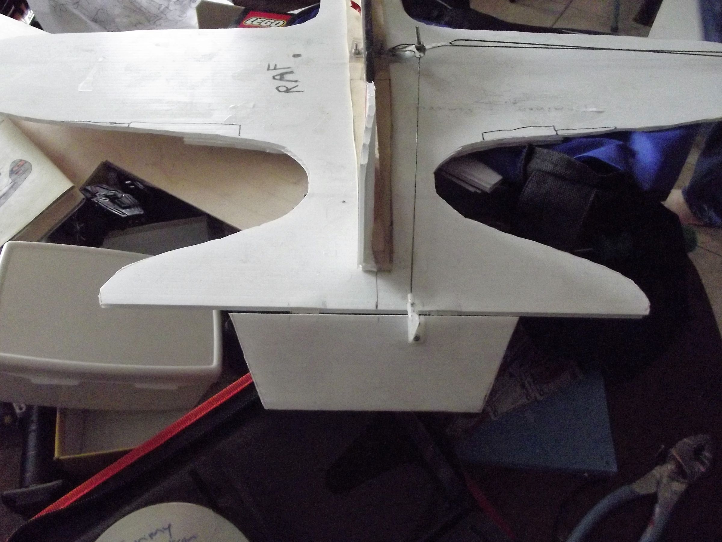 Controlline Airplane : 5 Steps - Instructables