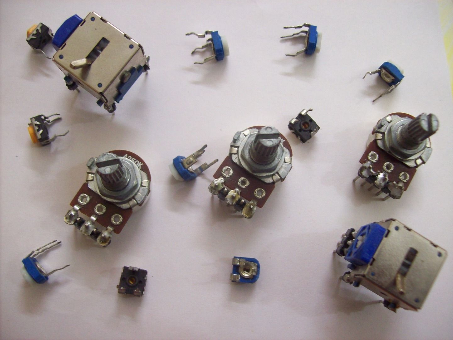 Homemade Electronic Components Organizer : 7 Steps - Instructables