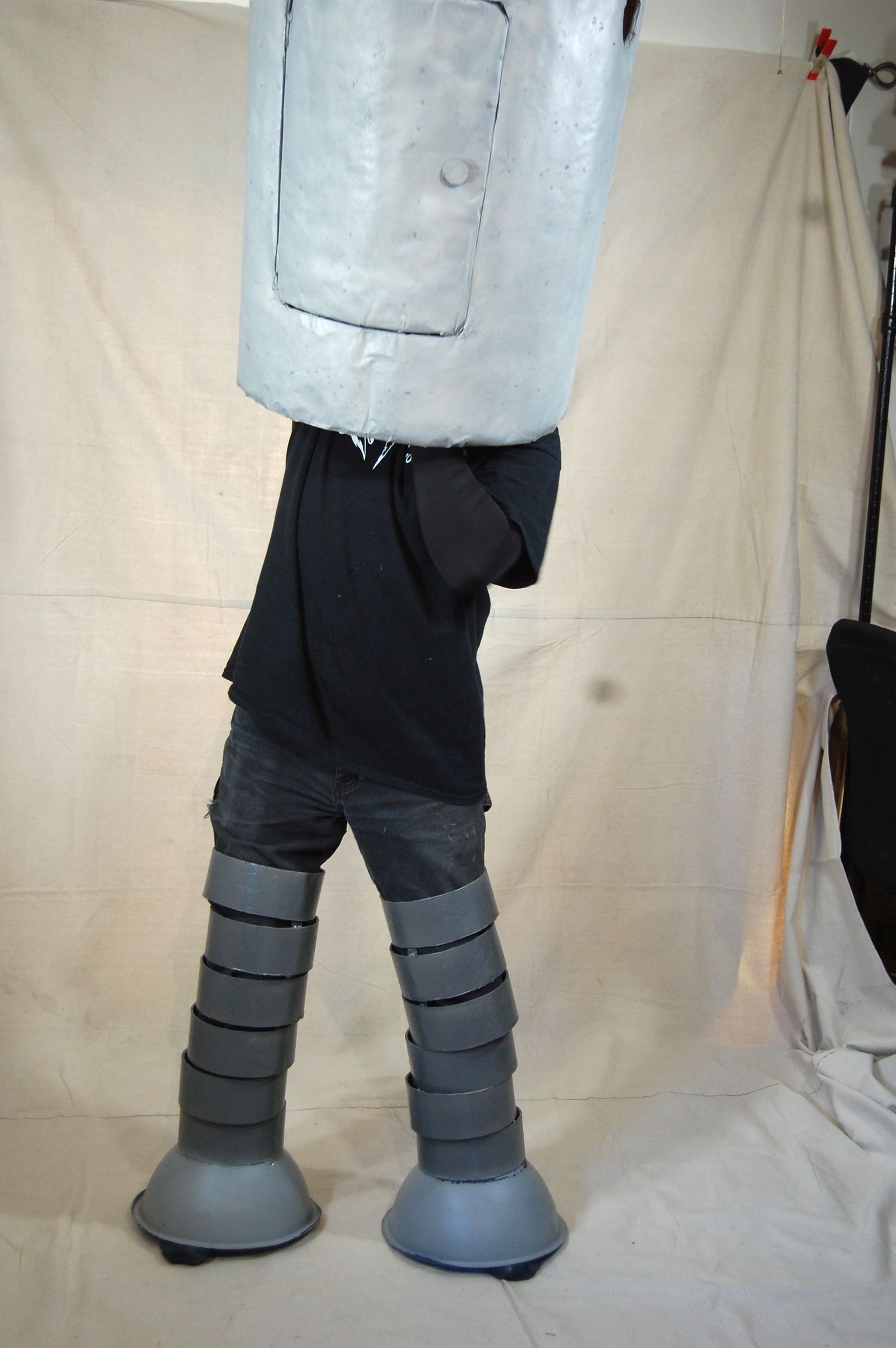 Bender - Costume : 16 Steps (with Pictures) - Instructables