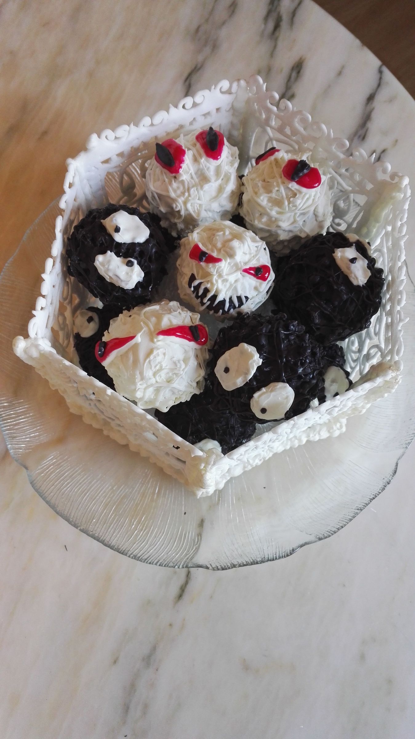 Susuwatari Gremlin Truffles : 5 Steps (with Pictures) - Instructables