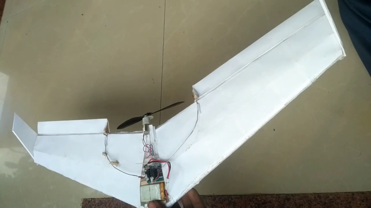 Make RC Planes Using A4 Size Papers : 5 Steps (with Pictures ...