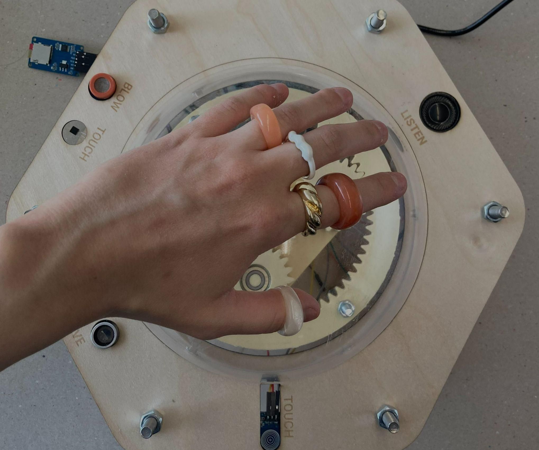 Miss Fortune Teller : 7 Steps - Instructables