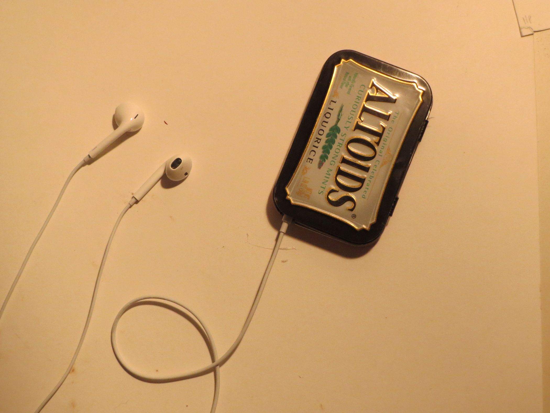 Altoids Tin IPod Case - Instructables