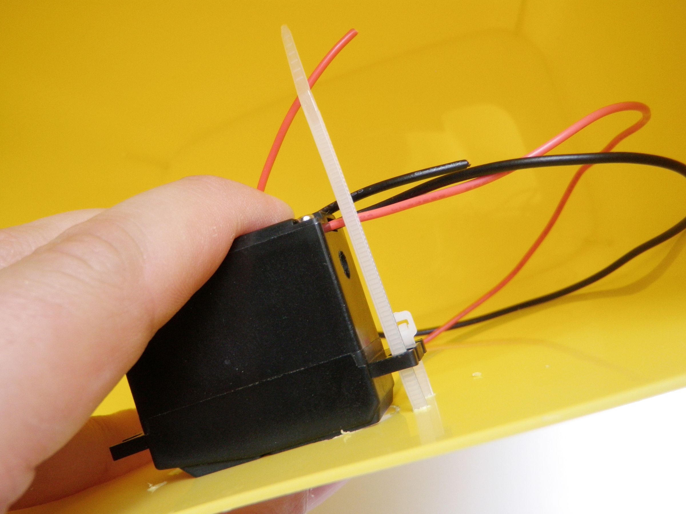Simple Bots: Clack : 13 Steps (with Pictures) - Instructables