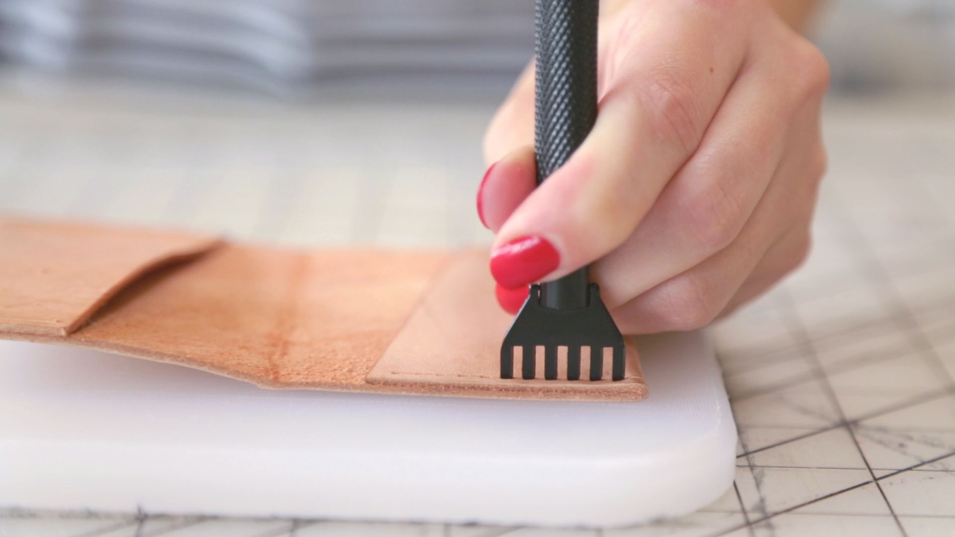 Make a Leather Wallet : 15 Steps (with Pictures) - Instructables