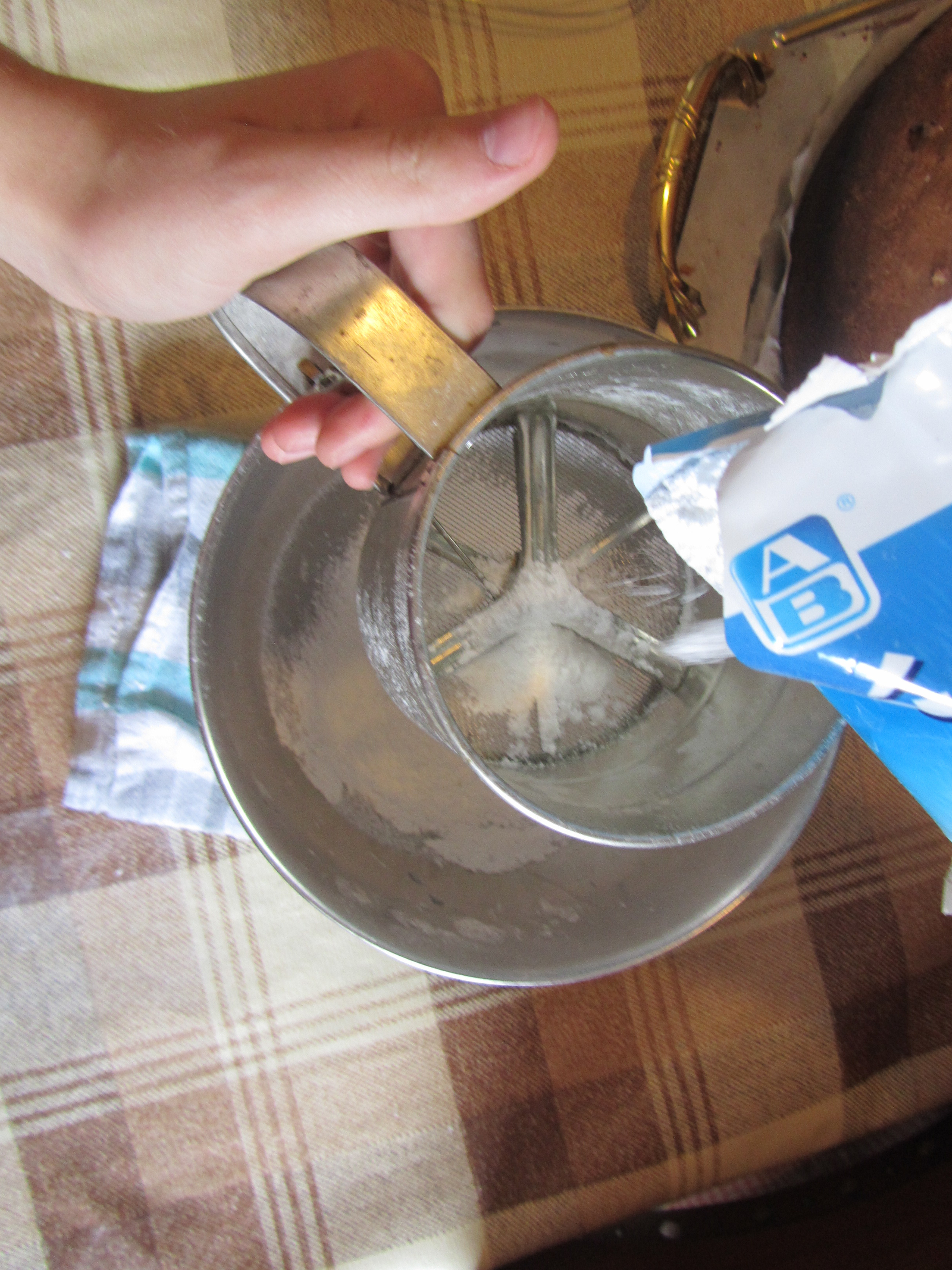 Waterfall Cake : 6 Steps (with Pictures) - Instructables