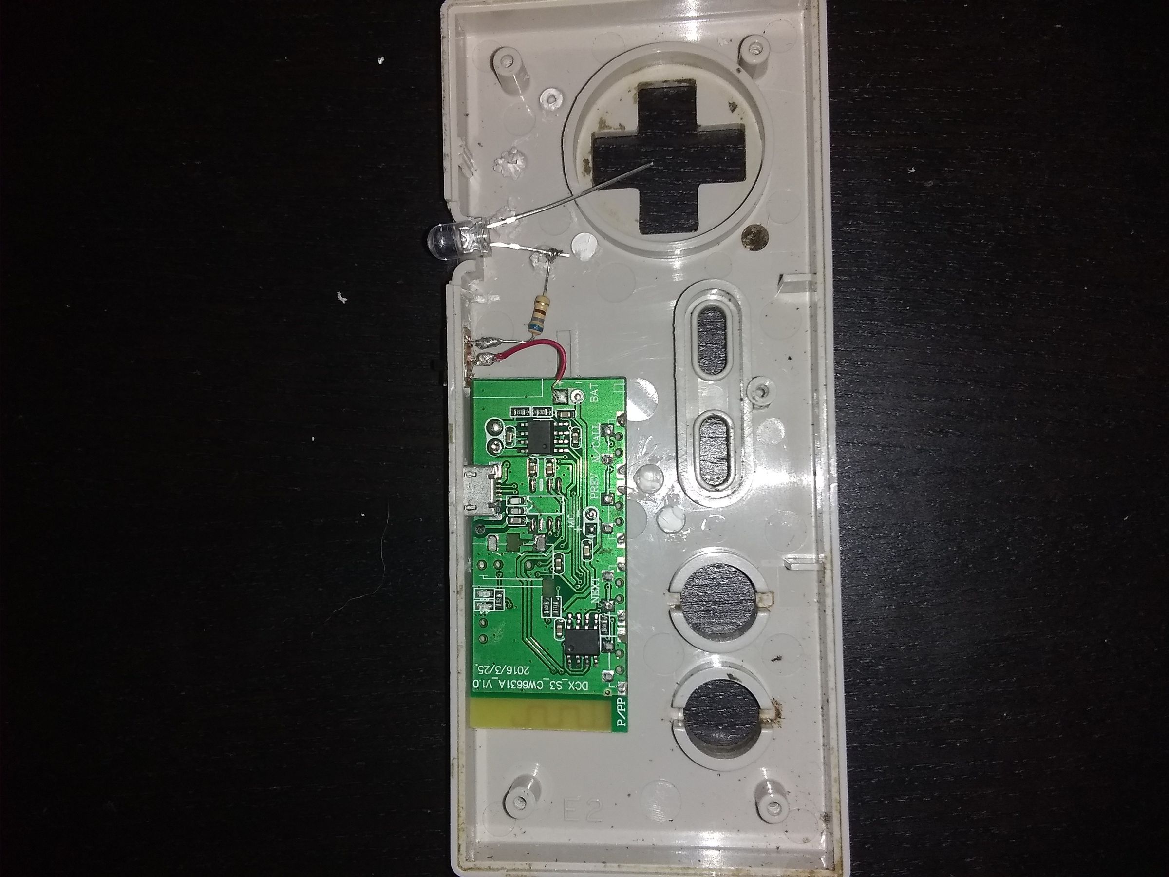 NES Controller Flashlight : 7 Steps - Instructables