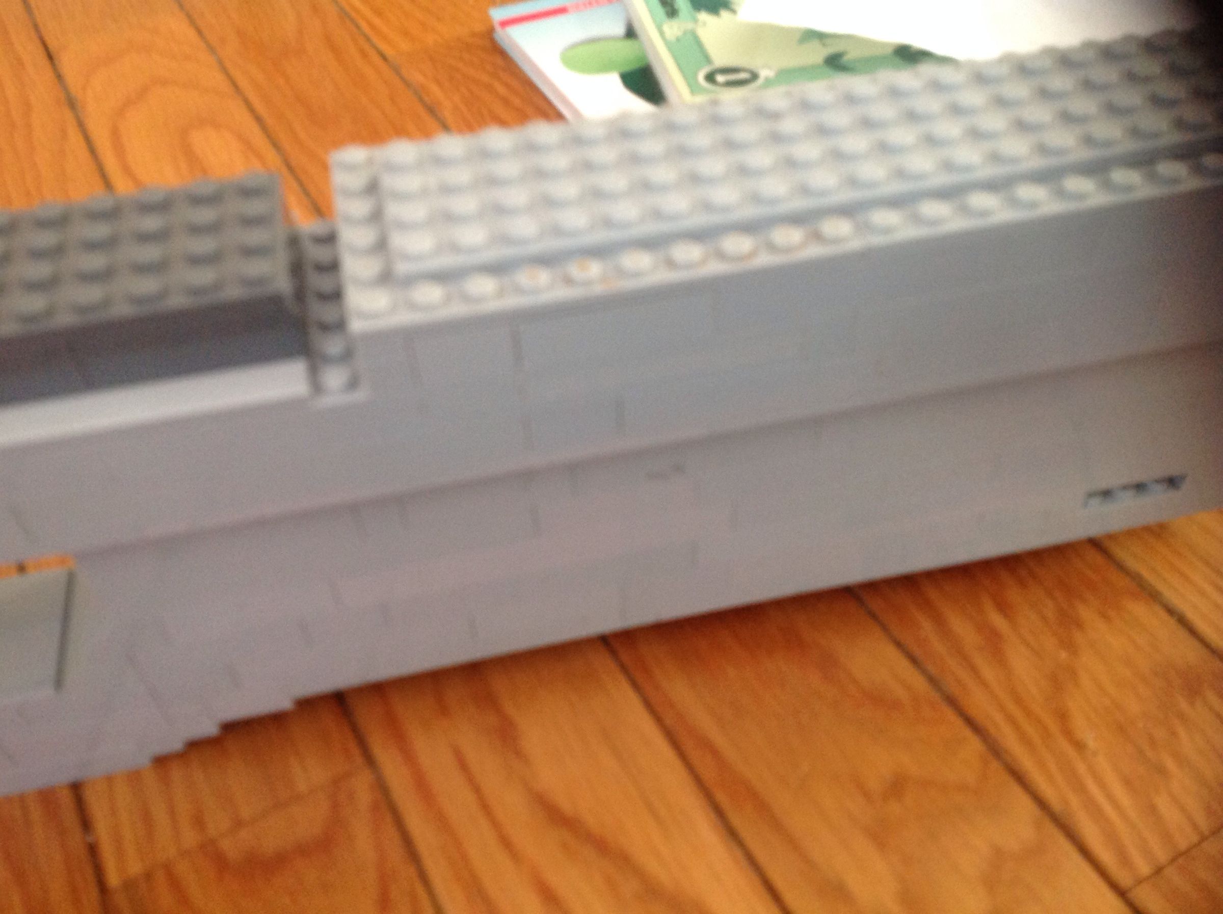 Lego FN-P90 : 4 Steps - Instructables