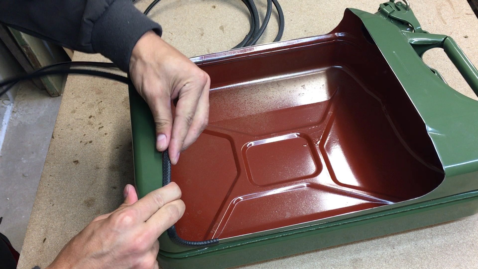 How to Make a Mini Bar From Jerry Can : 10 Steps (with Pictures ...