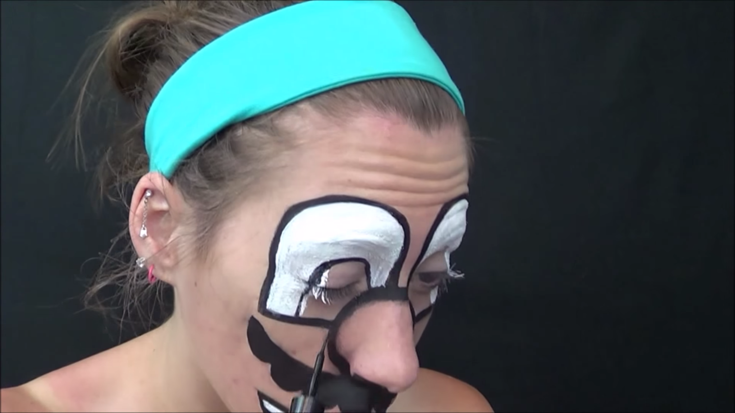 Mario Face Paint : 7 Steps - Instructables