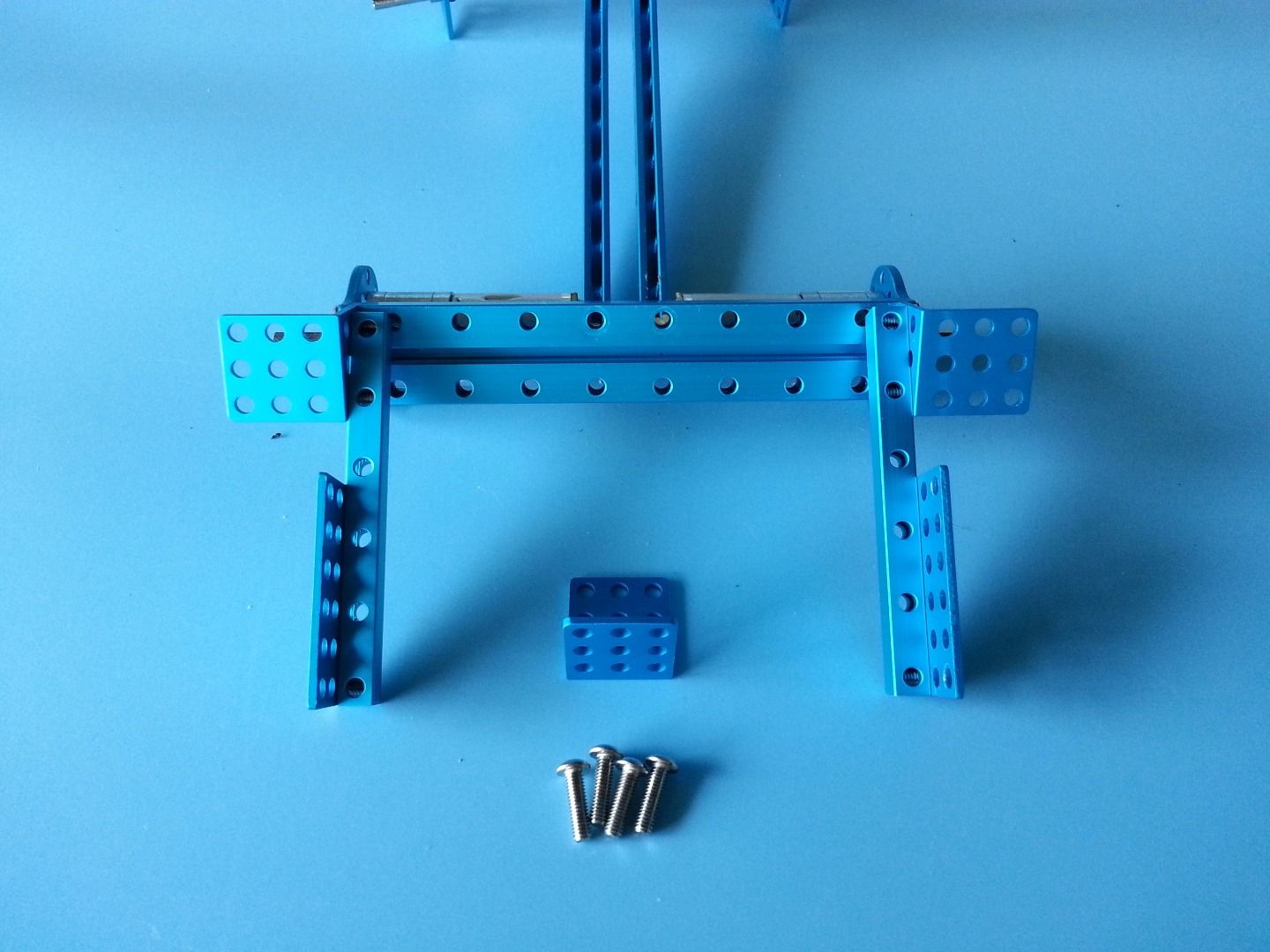 How to Build a Skill Racing Car With Makeblock : 28 Steps (with ...