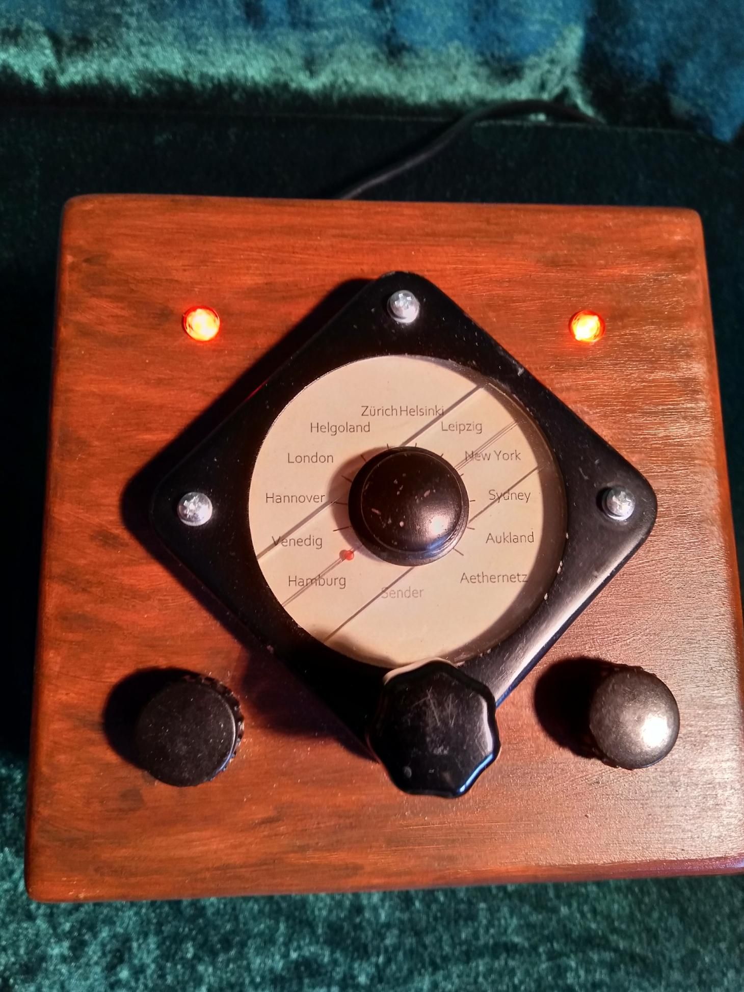 A Steampunk Internet Radio: "The Cube" : 8 Steps (with Pictures ...