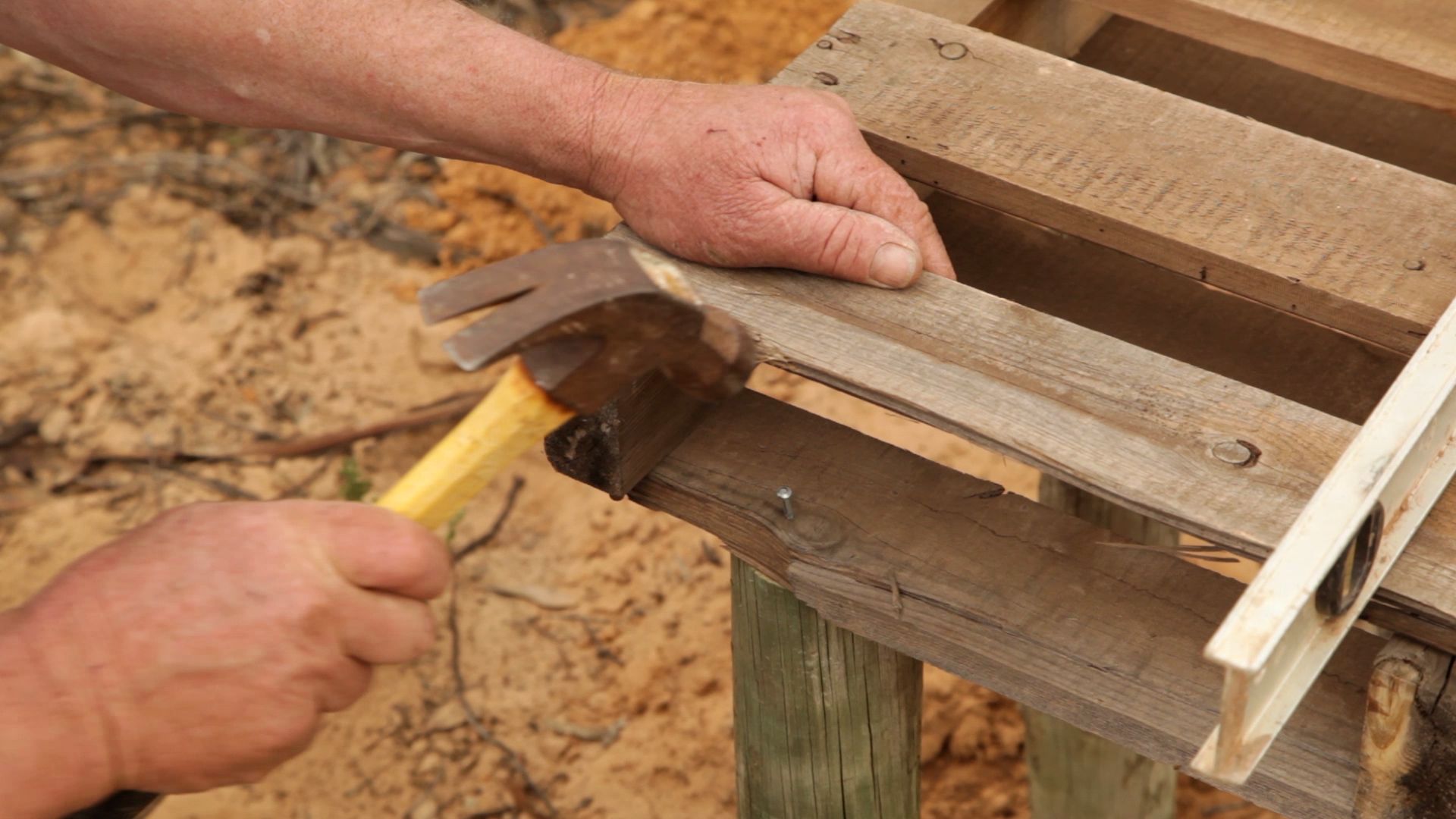 How to Build a Bee Hive Stand on the Cheap : 8 Steps (with Pictures ...