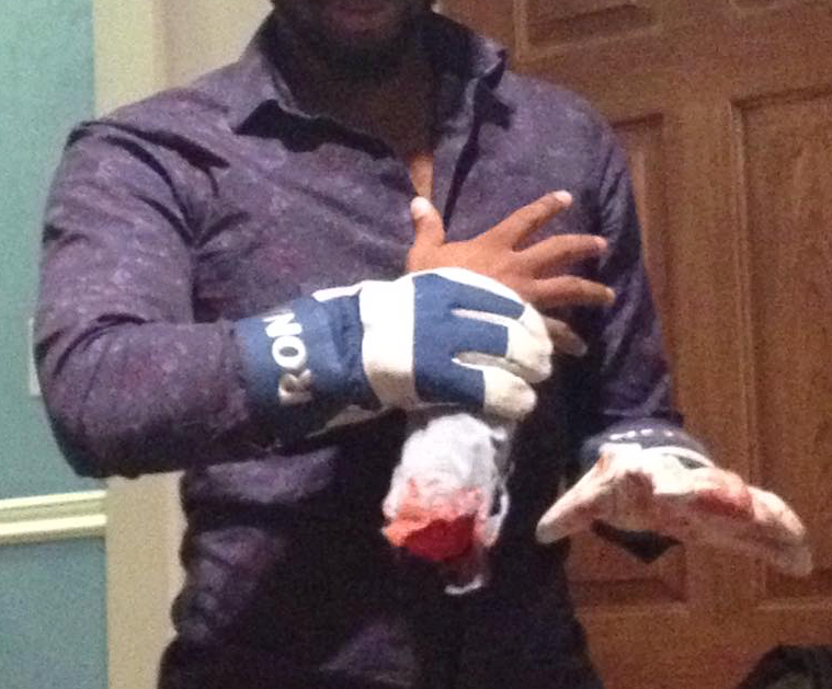 The Living Severed Hand! : 9 Steps (with Pictures) - Instructables