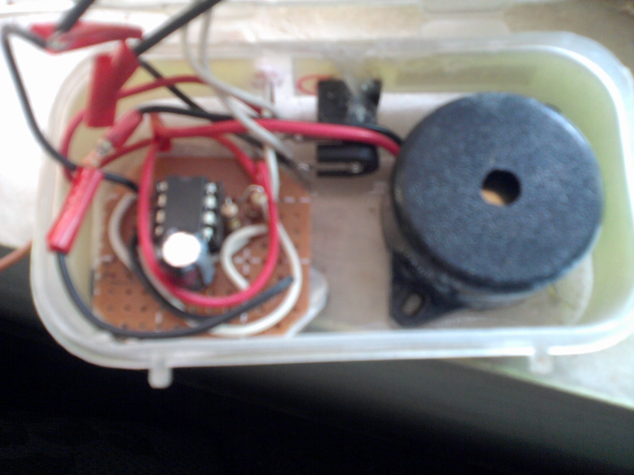 SIMPLE WATER DETECTOR EVER!!!!!!! - Instructables