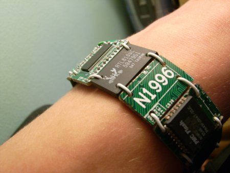 Motherboard PCB Bracelet : 7 Steps (with Pictures) - Instructables
