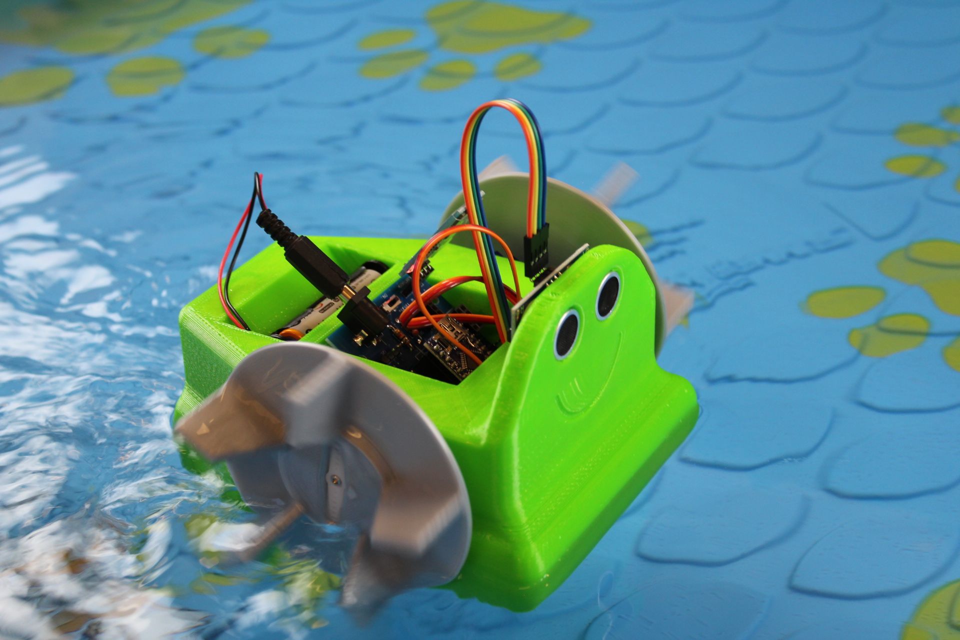Waterbot: Arduino Robot Boat : 9 Steps (with Pictures) - Instructables