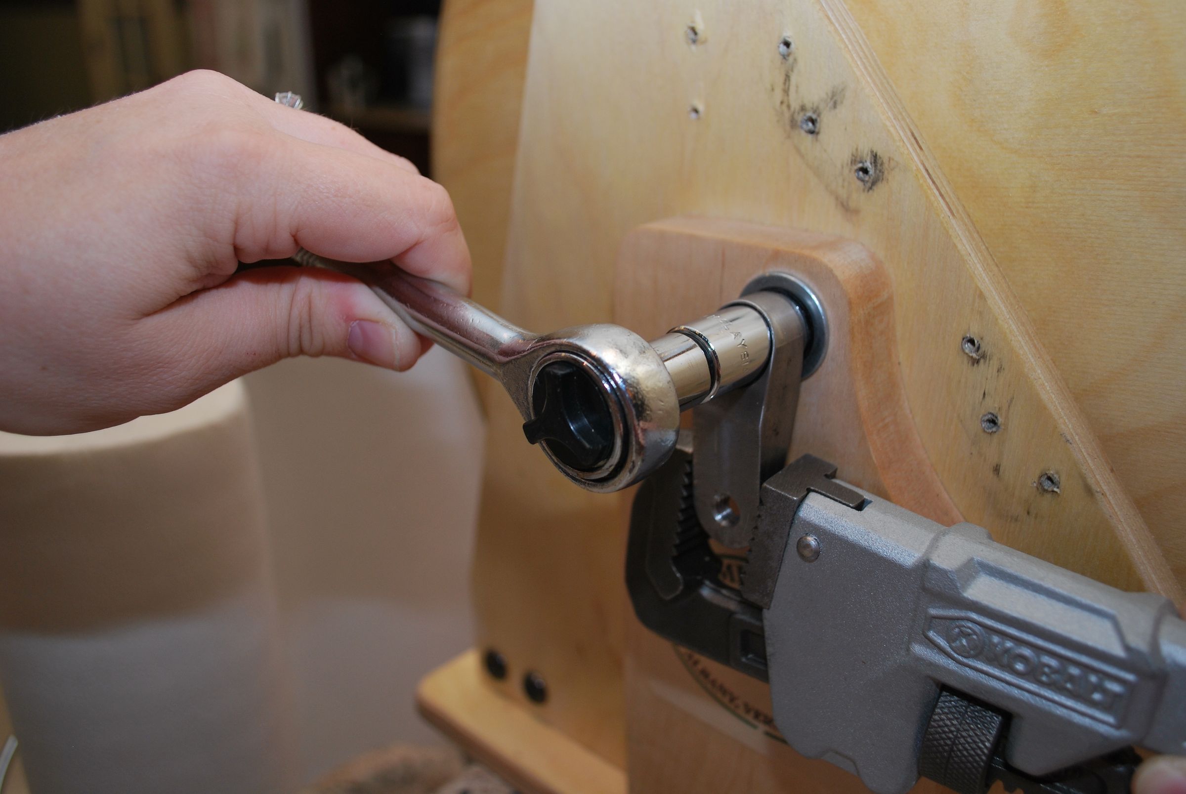 Merlin Tree Spinning Wheel Dis-assembly and Re-Assembly : 9 Steps (with ...