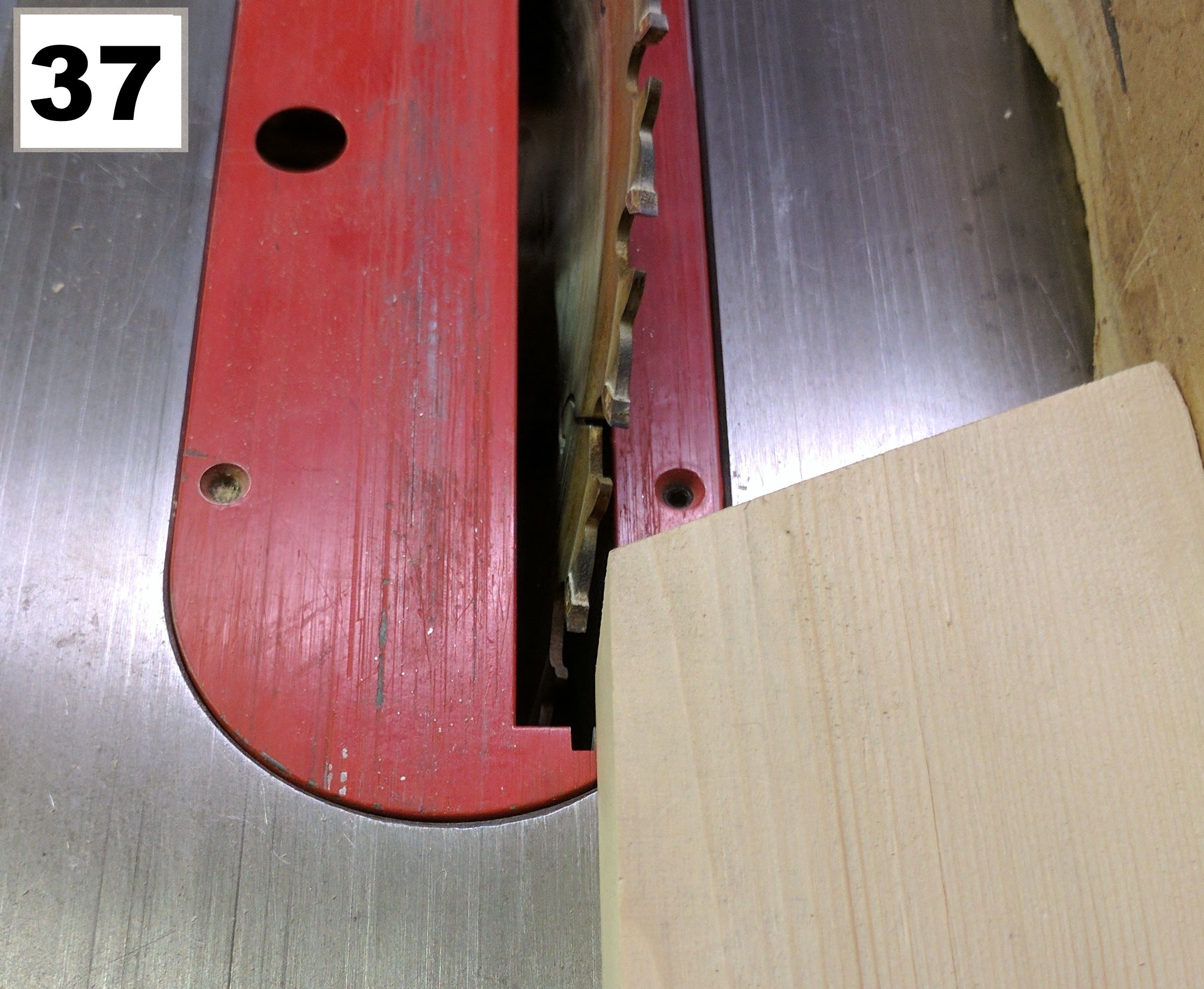 Folding Portable Workbench With Quick Release Vise : 11 Steps (with ...