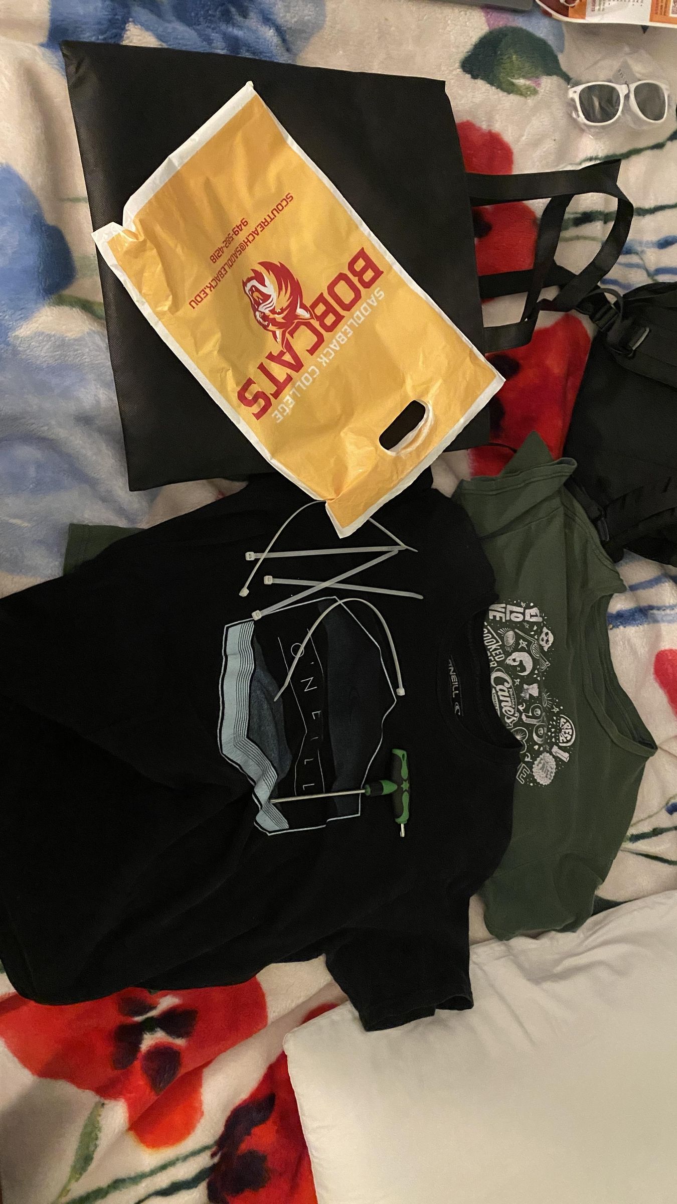 T-Shirt Backpack : 4 Steps - Instructables