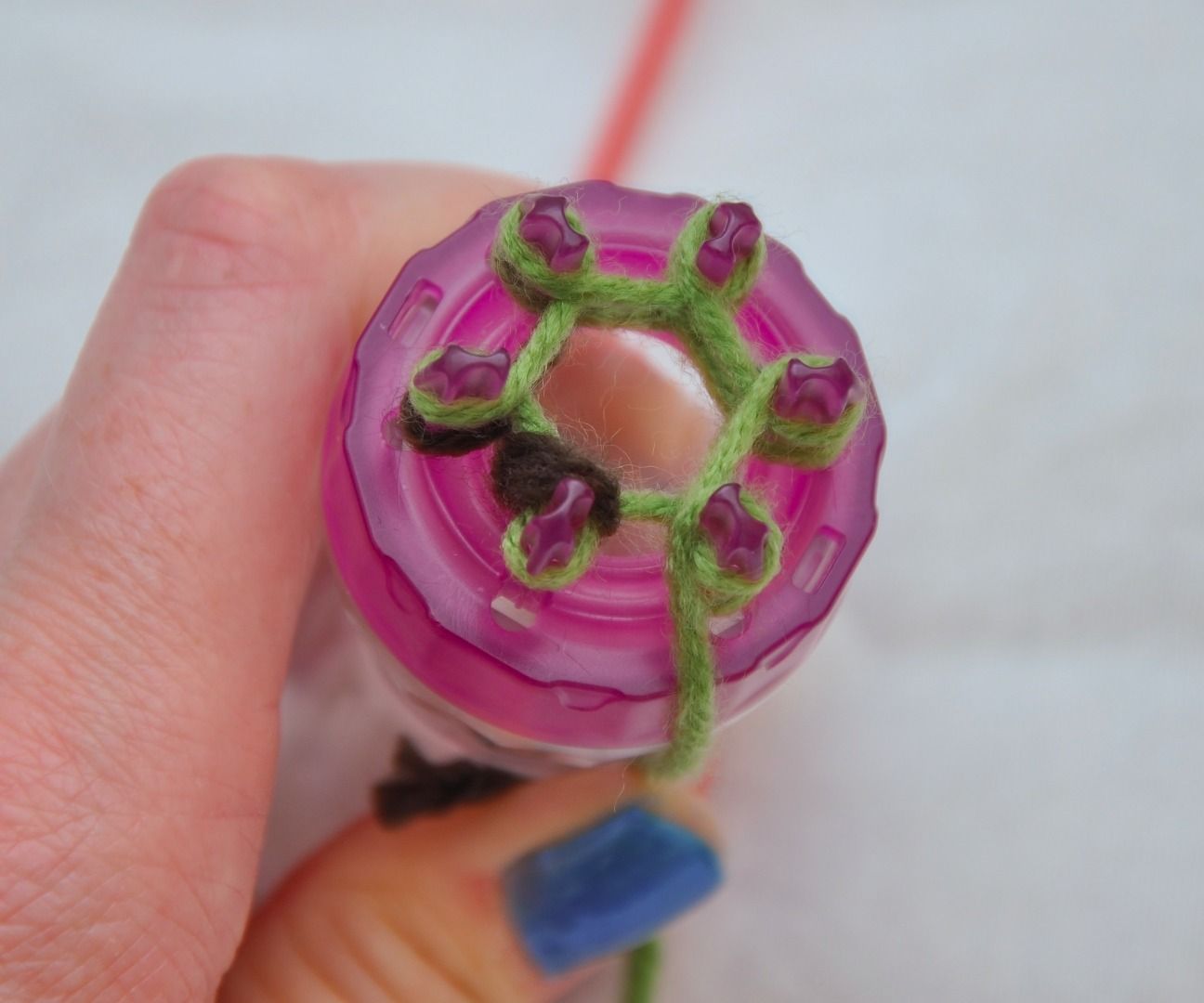 How to Use a French Knitter : 6 Steps (with Pictures) - Instructables