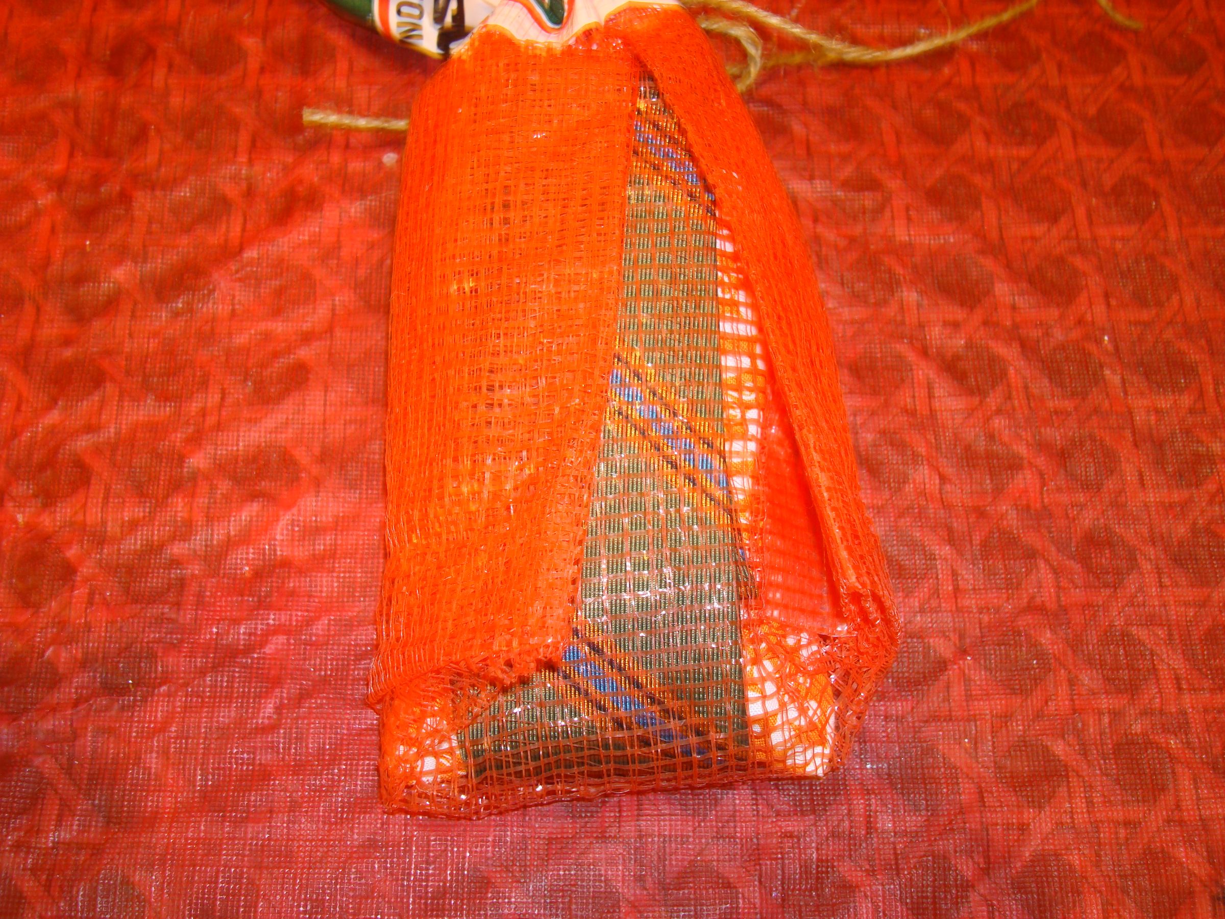 Onion Bag Gift Wrap : 8 Steps - Instructables