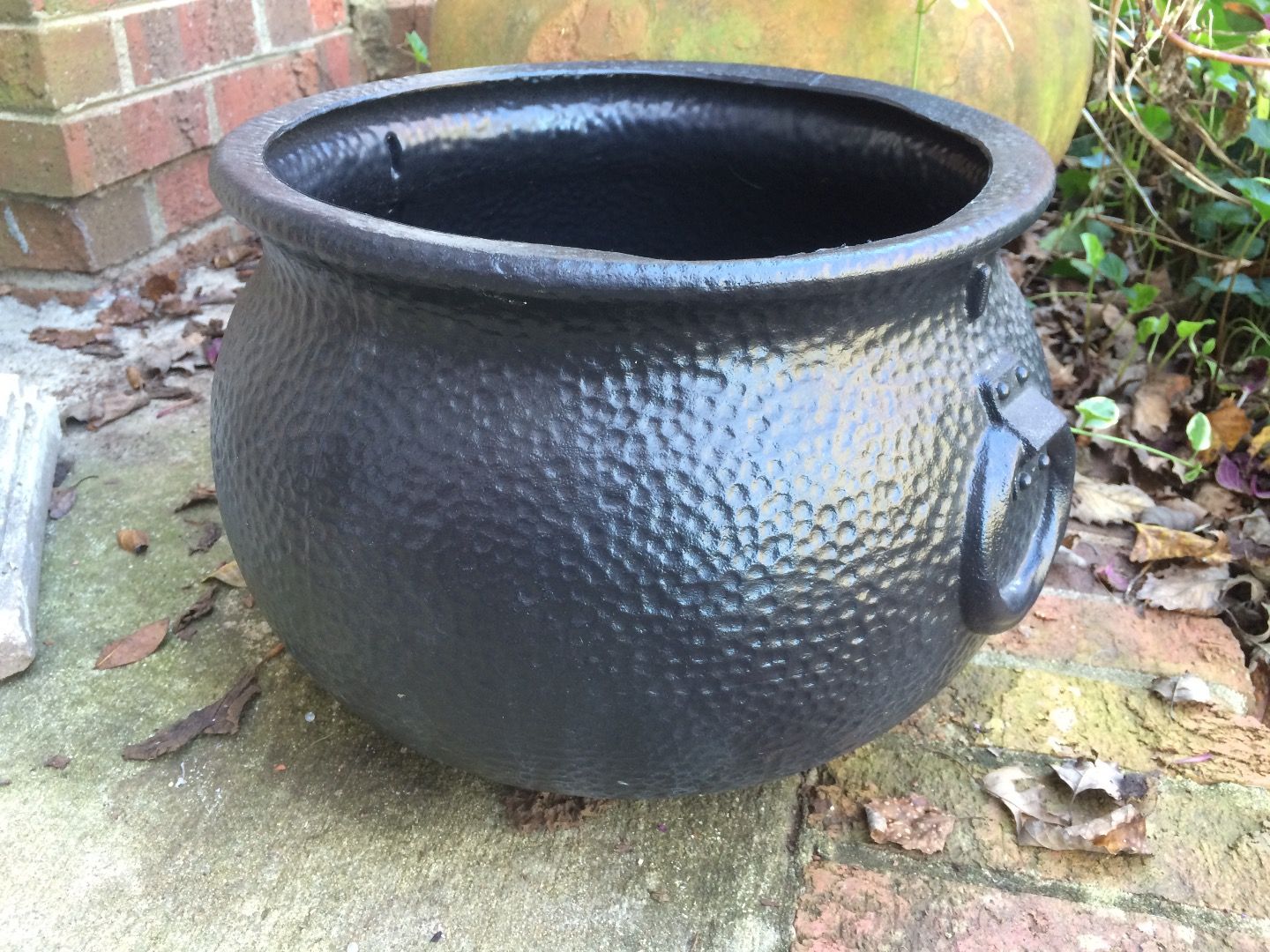 Smoking Cauldron : 7 Steps (with Pictures) - Instructables