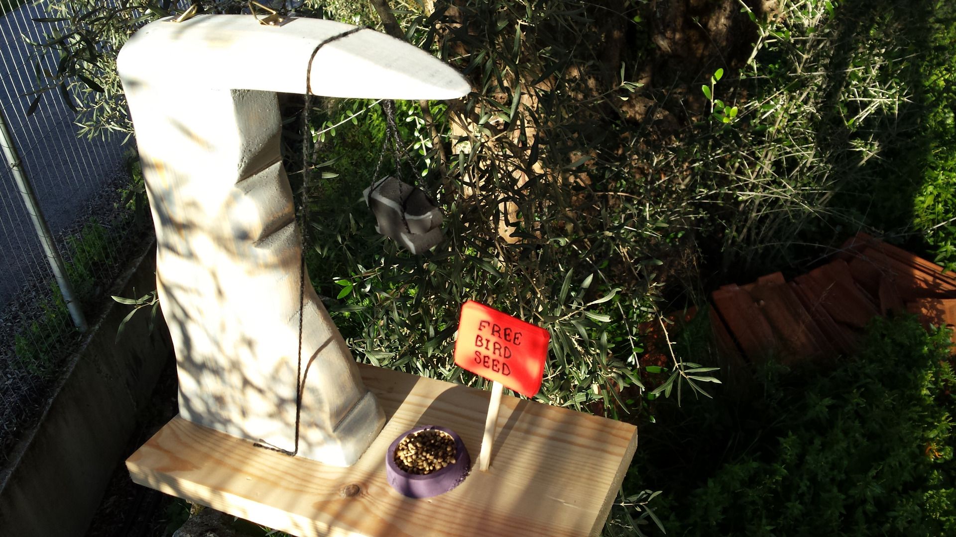 Coyote and Roadrunner Inspired Bird Feeder : 6 Steps - Instructables