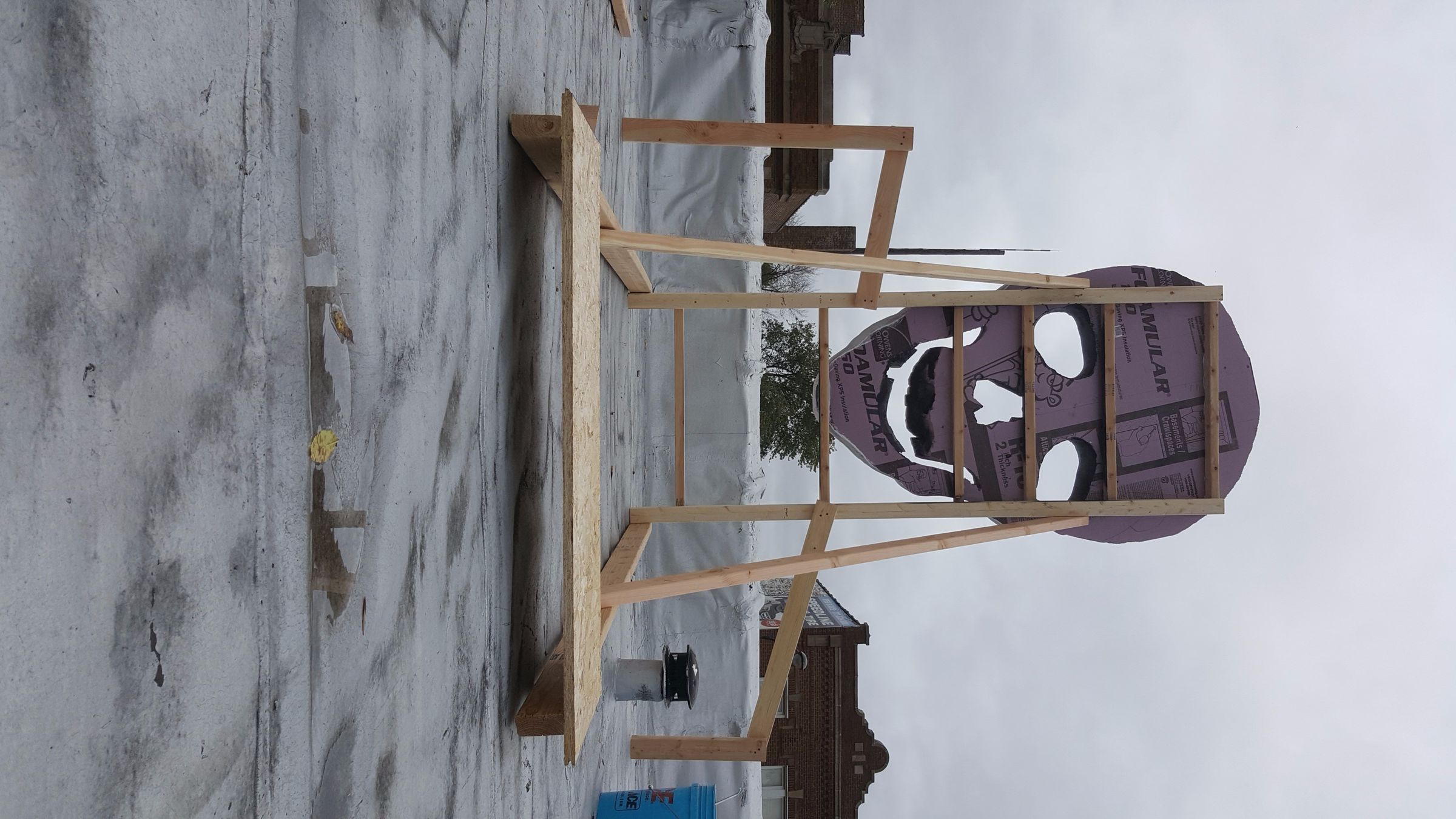 Giant Skeleton Halloween Decoration : 10 Steps (with Pictures ...