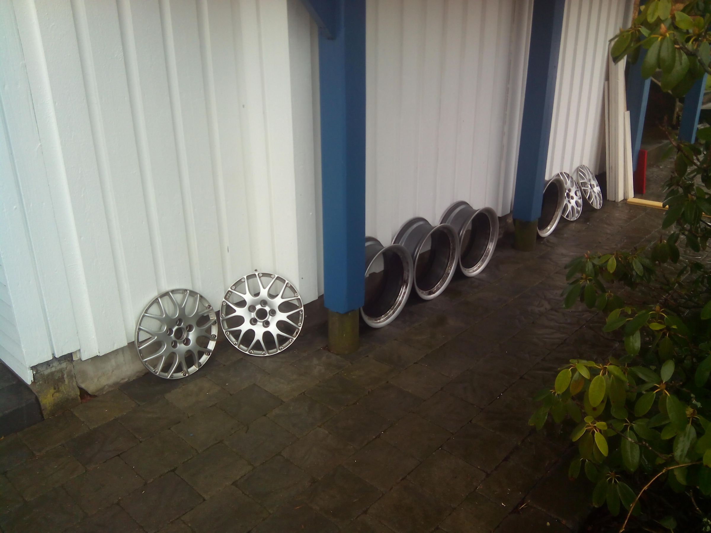 Refurbish Your Old Rims - Make Them Look Like New! : 9 Steps (with ...