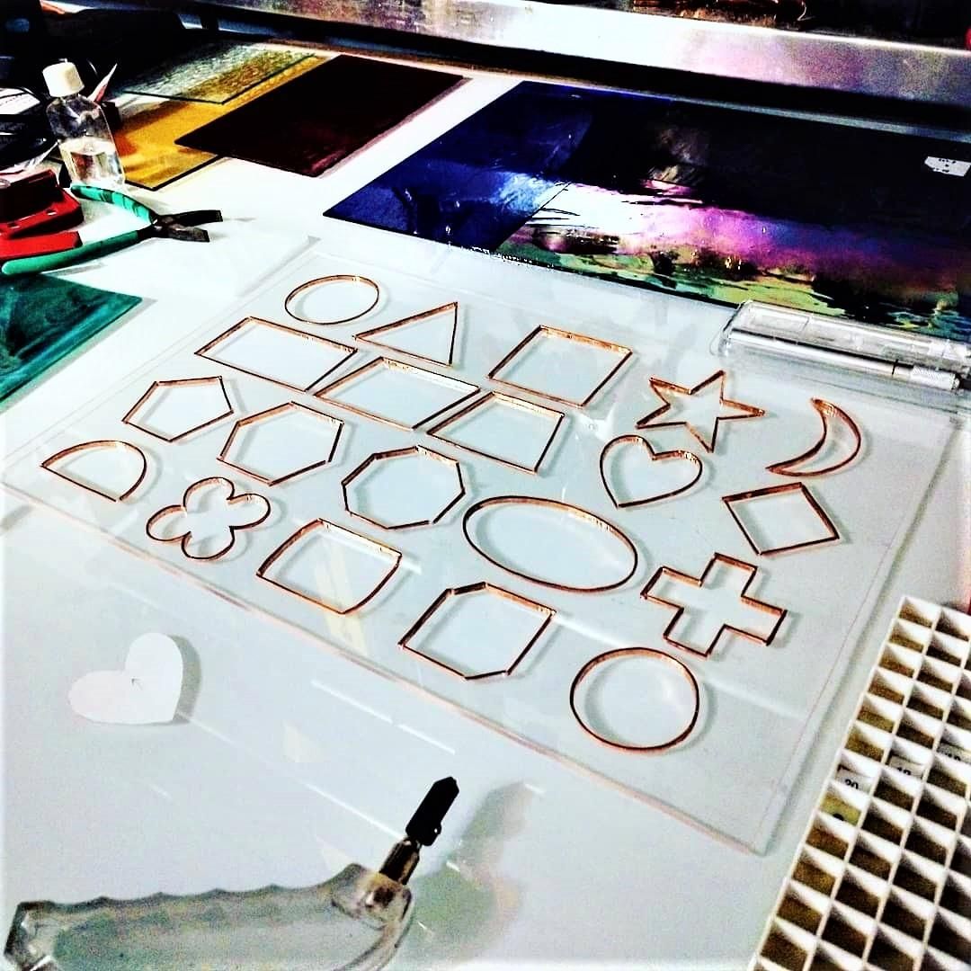 How to Design for Stained Glass : 11 Steps (with Pictures) - Instructables