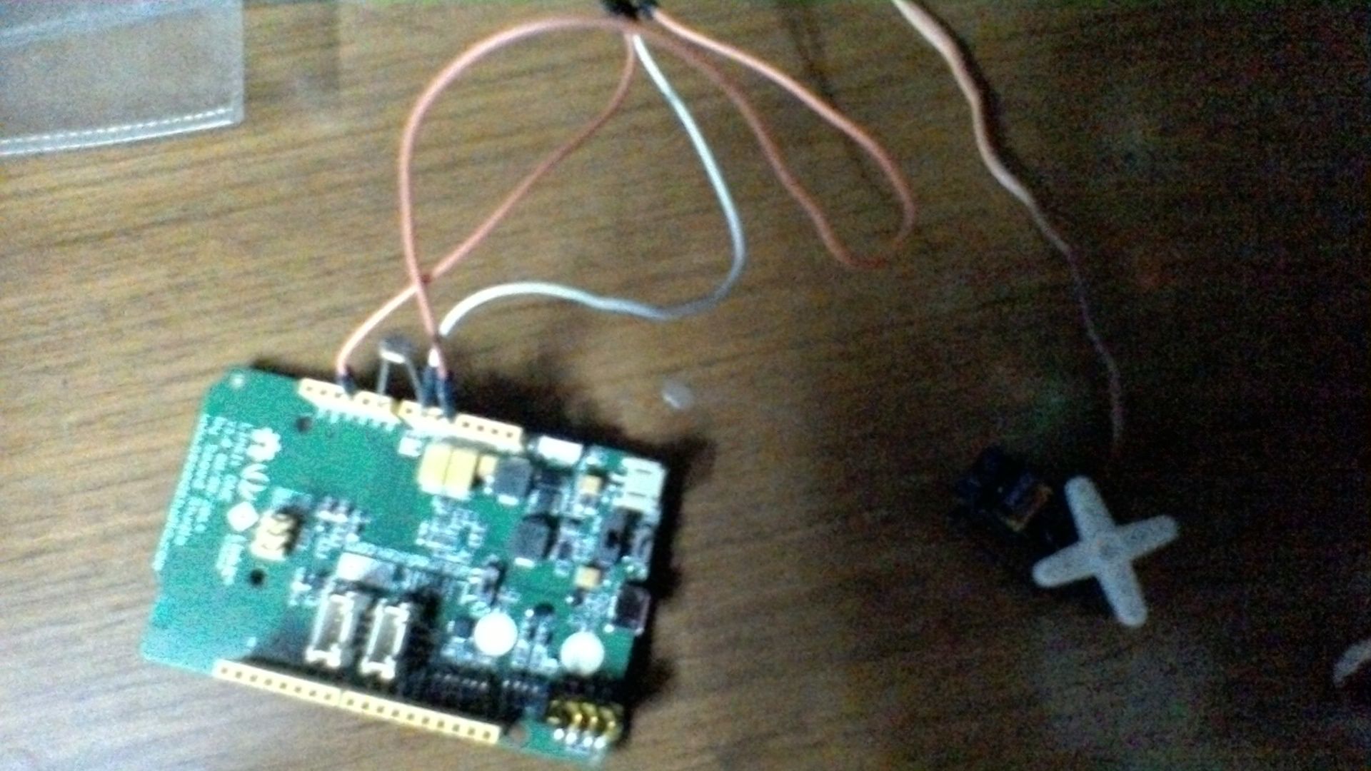 Light Controlled Servo Using LinkitONE : 6 Steps - Instructables