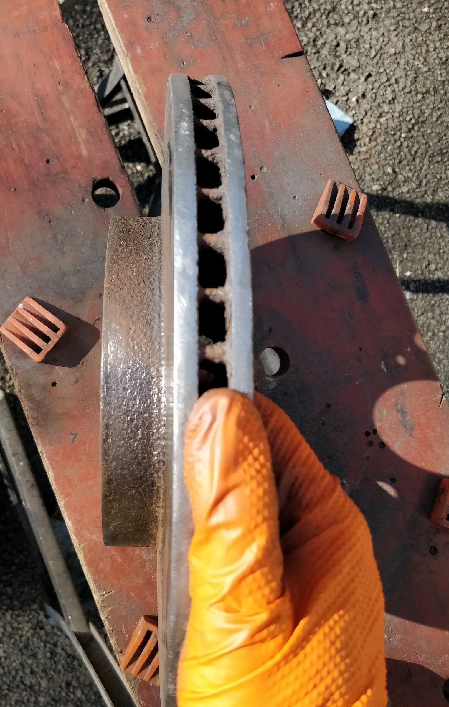 Brake Disc Clock : 8 Steps (with Pictures) - Instructables