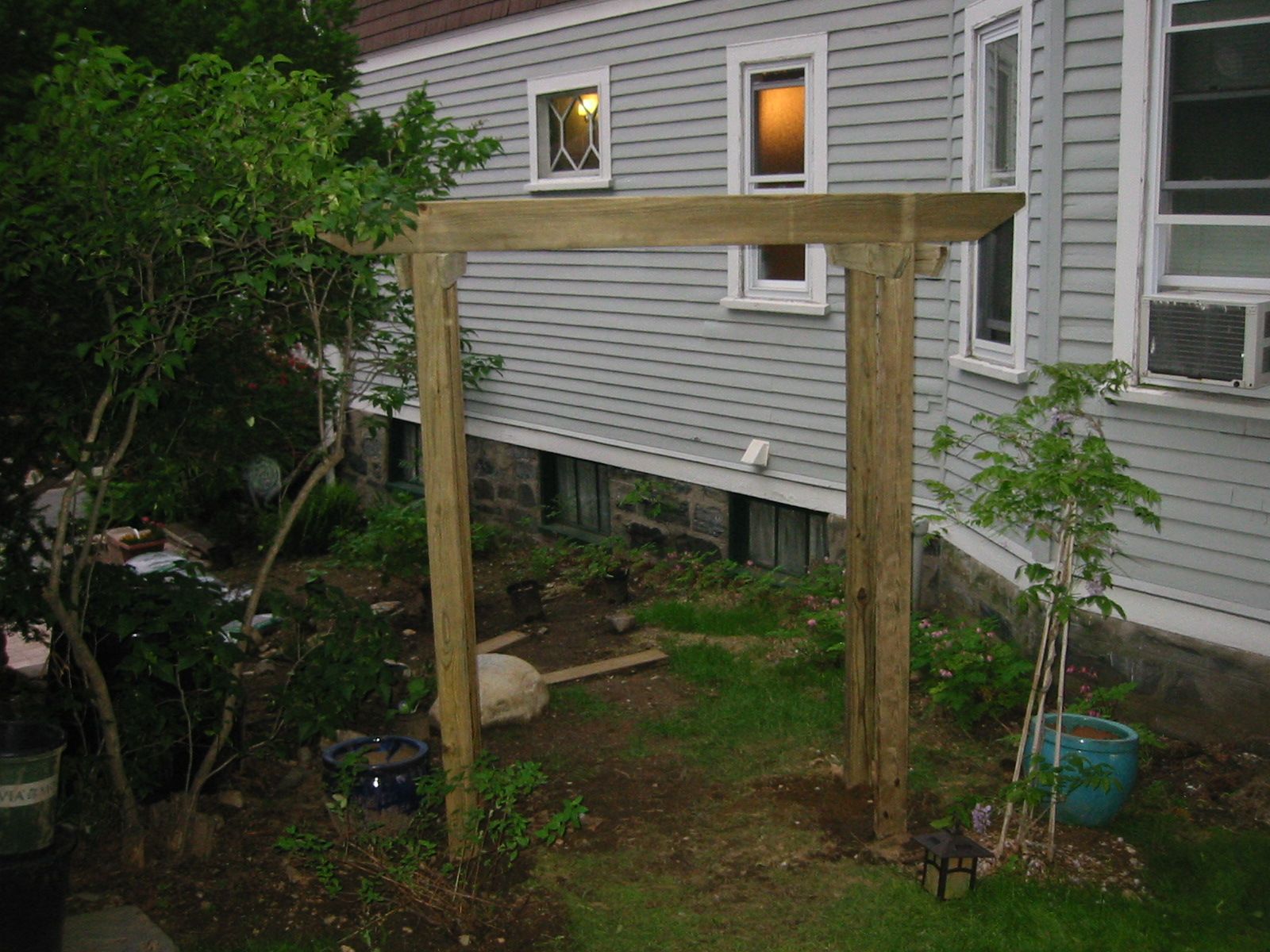 Build a Wooden Garden Arbor : 6 Steps (with Pictures) - Instructables