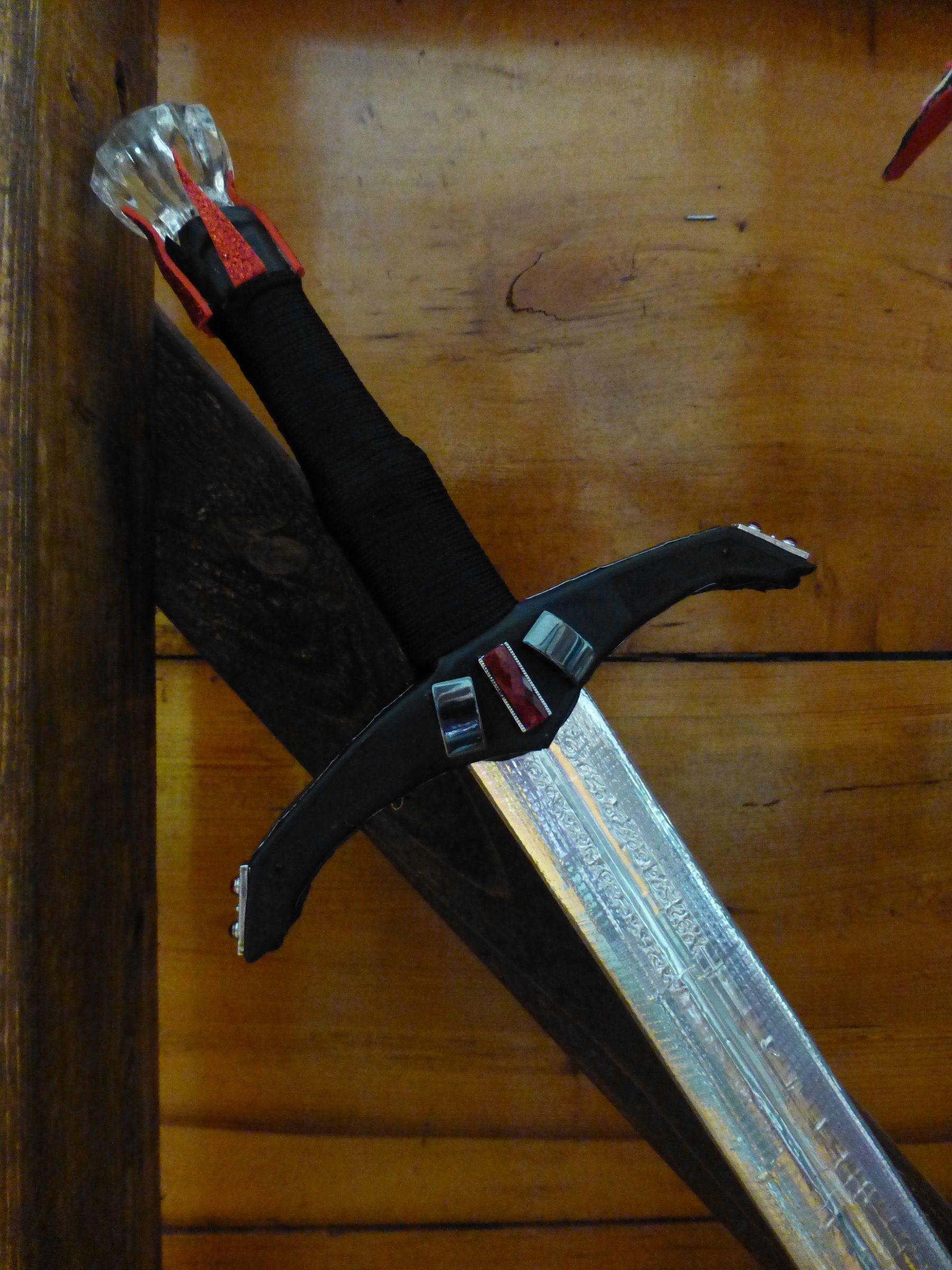 DIY Foam Weaponry : 9 Steps - Instructables