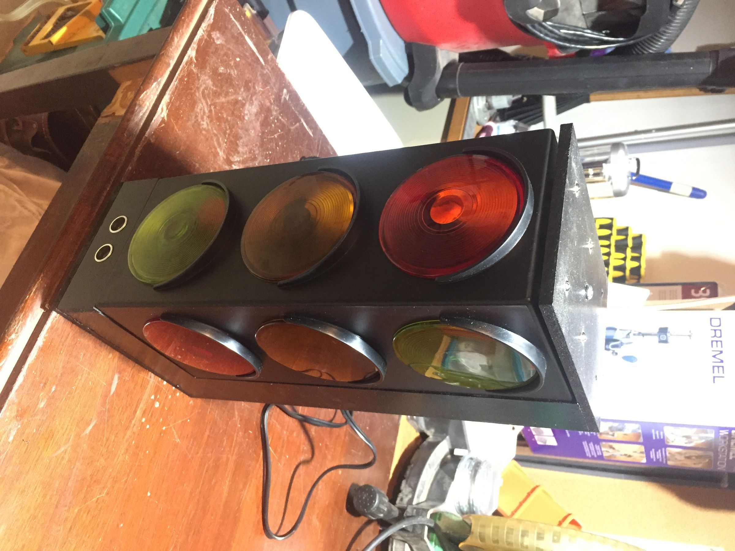Proximity Stoplight : 10 Steps (with Pictures) - Instructables