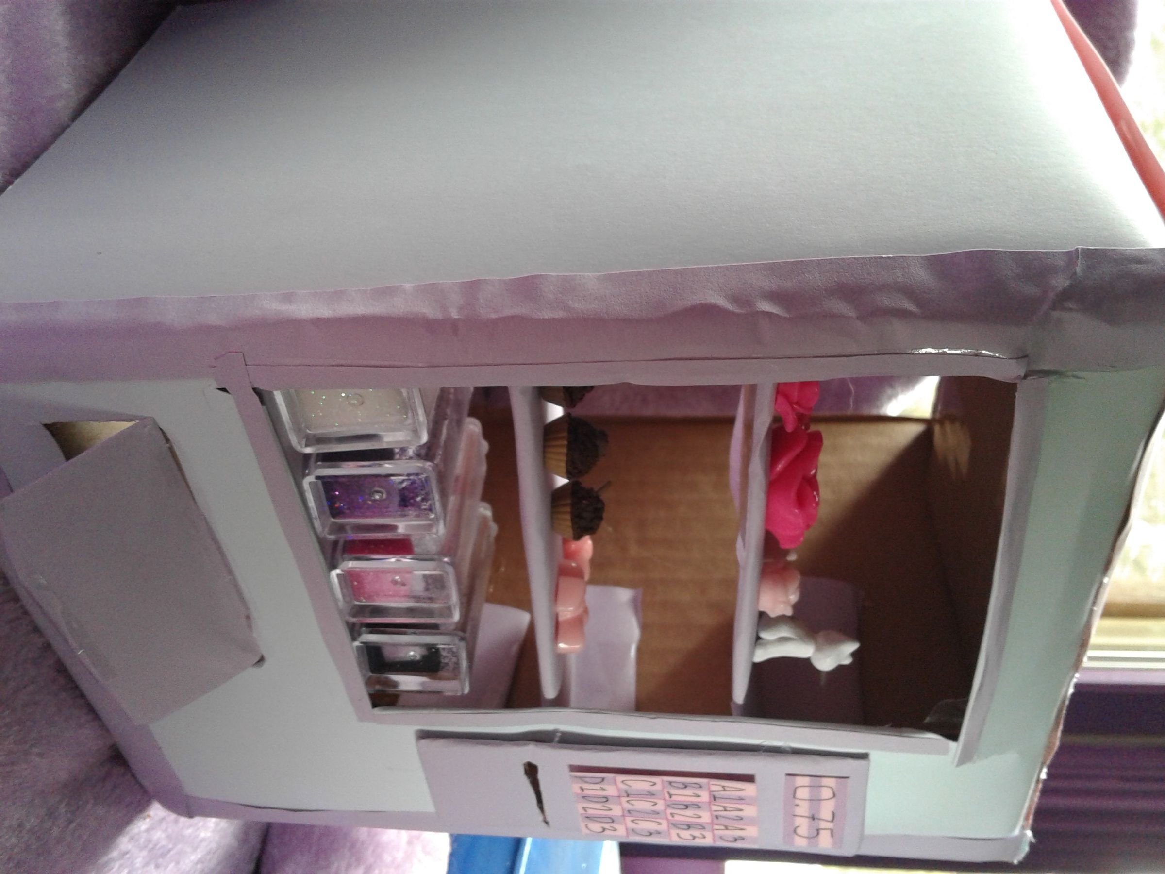 DIY Cardboard Vending Machine Coin Bank : 10 Steps - Instructables